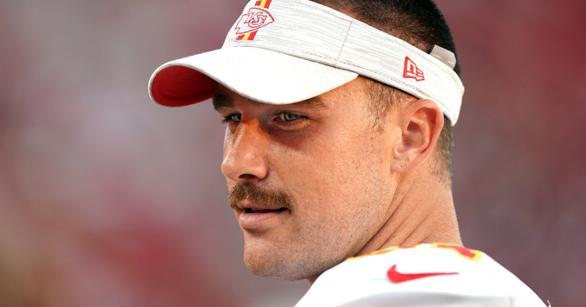 Chiefs TE Travis Kelce brings back iconic mustache for training camp ...