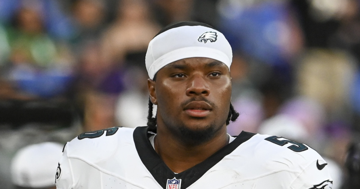 Eagles RG Tyler Steen exits preseason game vs. Patriots with injury - A ...