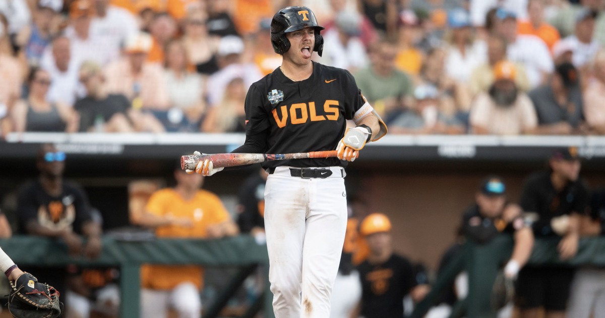 Former Tennessee Vols catcher Cal Stark used as a pitcher during ...