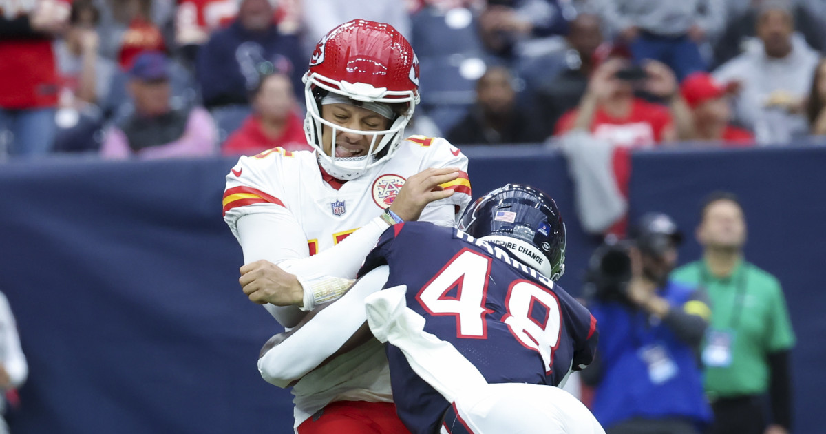 Chiefs QB Patrick Mahomes' trainer reveals the true purpose behind the ...