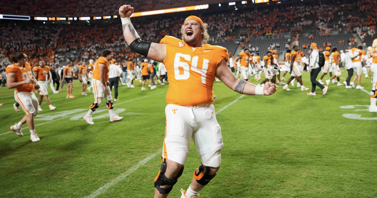 Tennessee Vols break out iconic locker room celebration after win ...
