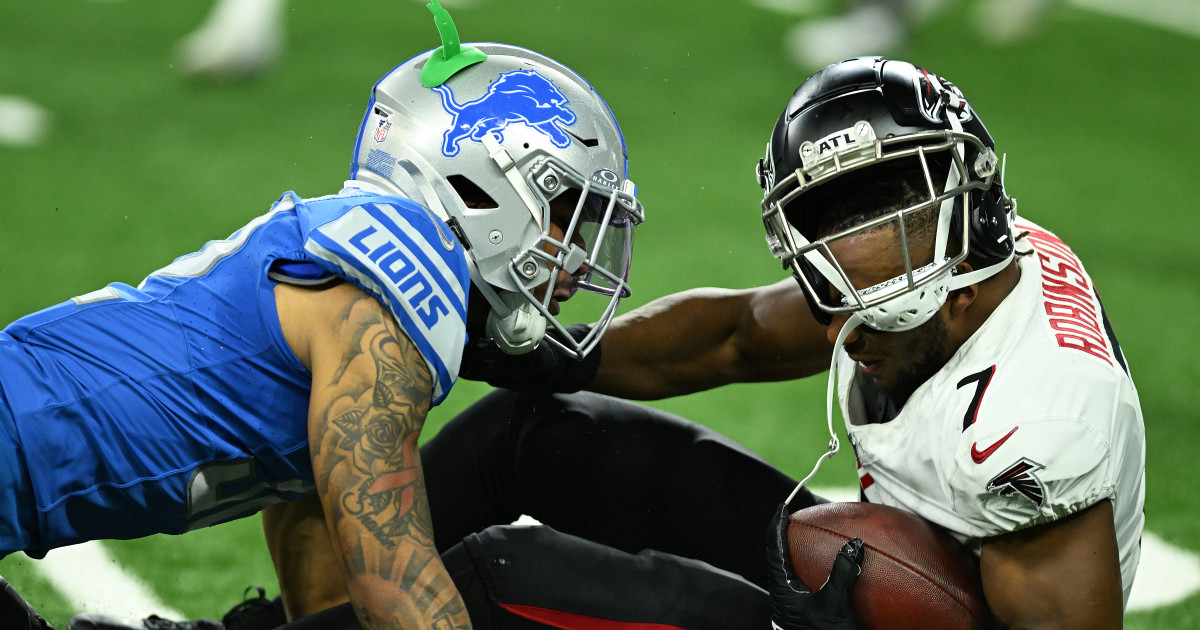 "F*** it, I'll take the flag" Brian Branch really wanted to hit Bijan ...