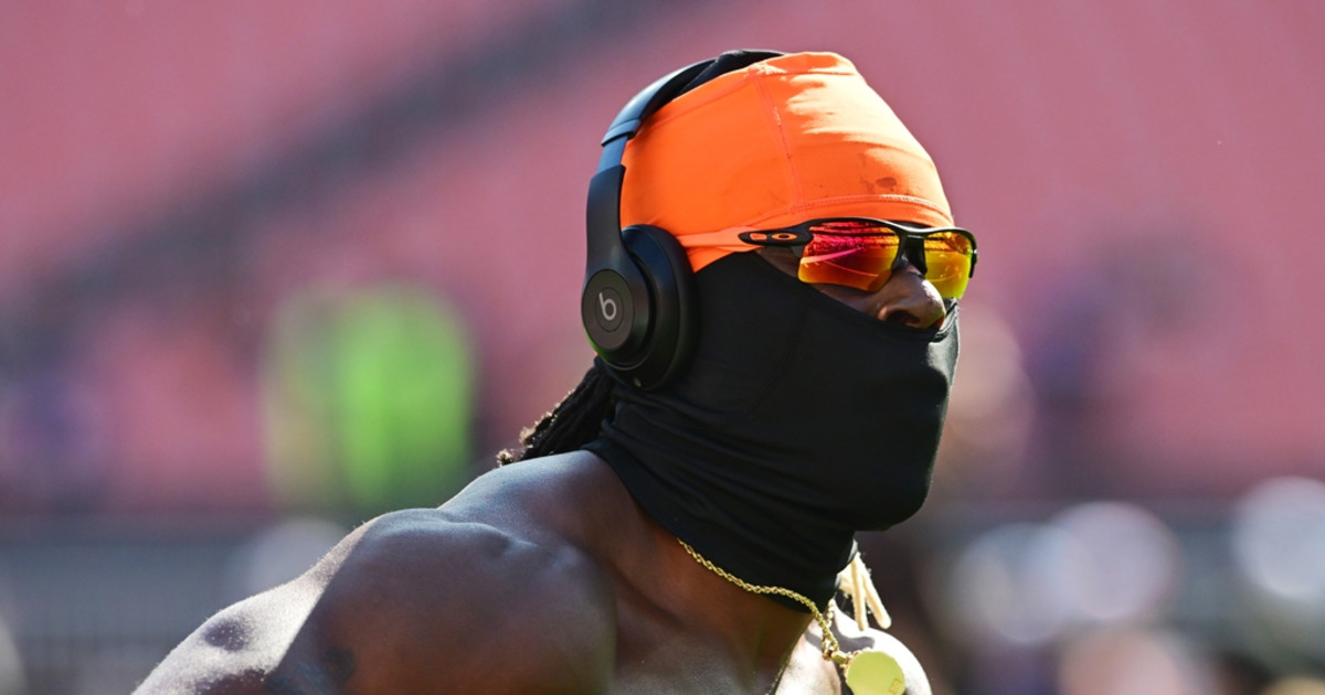 Browns’ David Njoku shares picture of burned face following fire ...