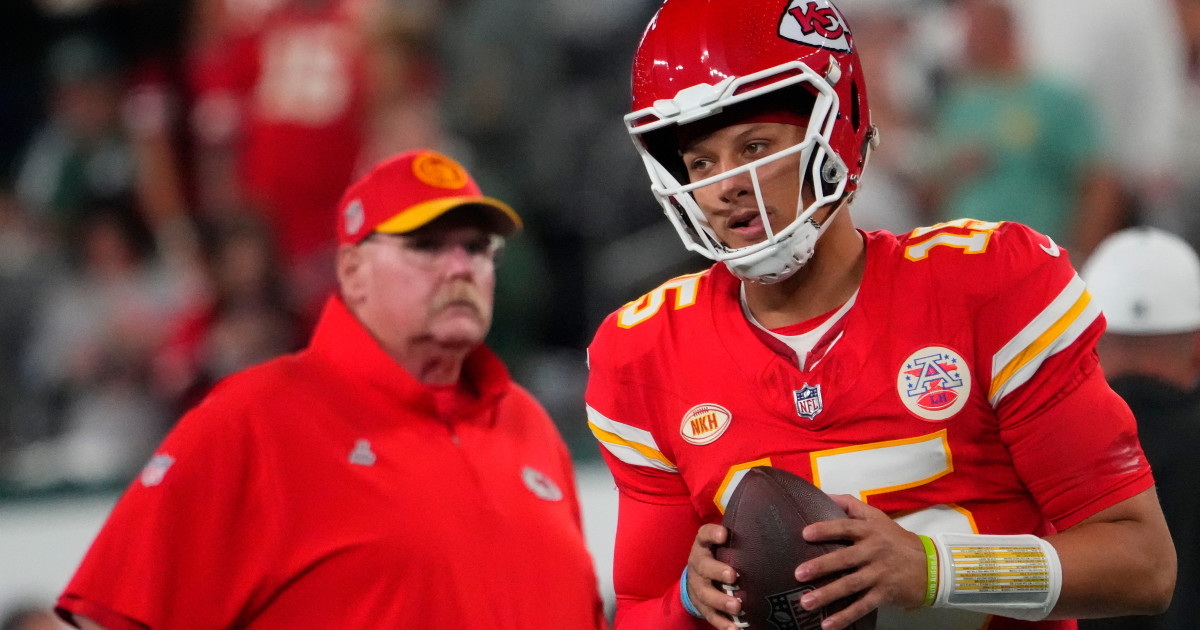 Chiefs' Patrick Mahomes visits crazy corn maze in the shape of Andy ...