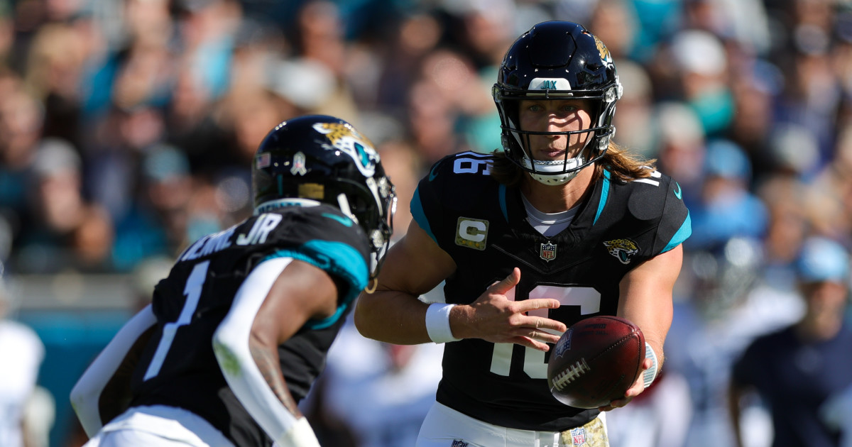 Trevor Lawrence buys Waffle House for Jaguars - A to Z Sports