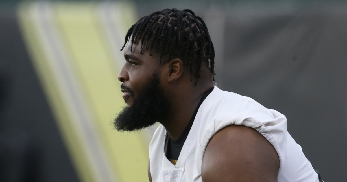 Steelers latest depth chart lists Broderick Jones as sole starter at RT ...