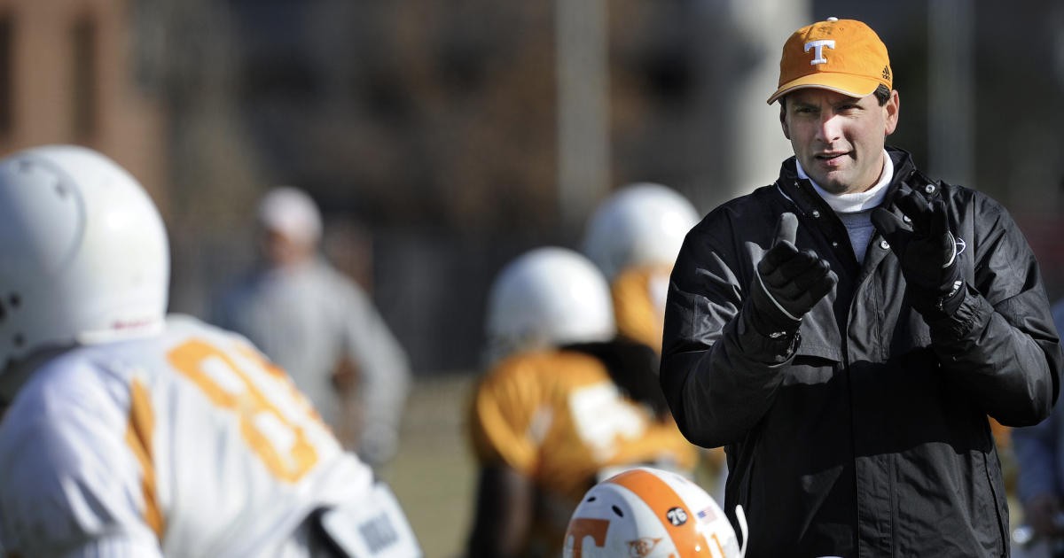 Former Vols HC Derek Dooley's mom makes funny remark about her son ...
