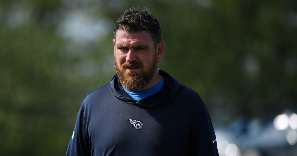 Brian Callahan get the ball rolling on staff changes, fires his first coach as Titans head coach ...