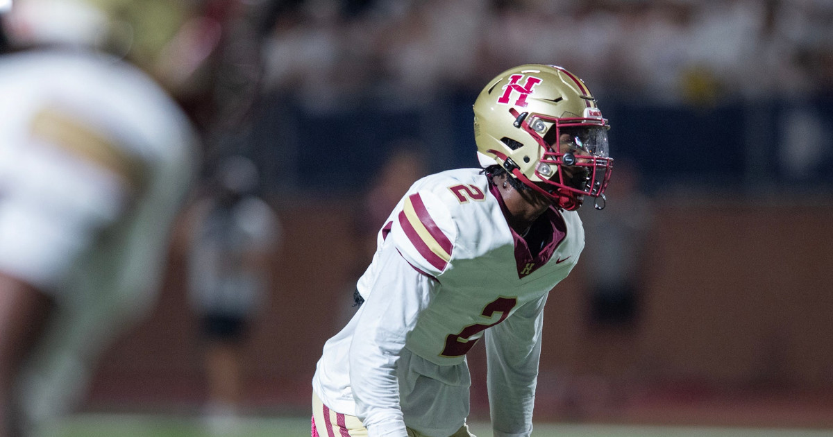 Elite Florida Gators target sets commitment date with official visit ...