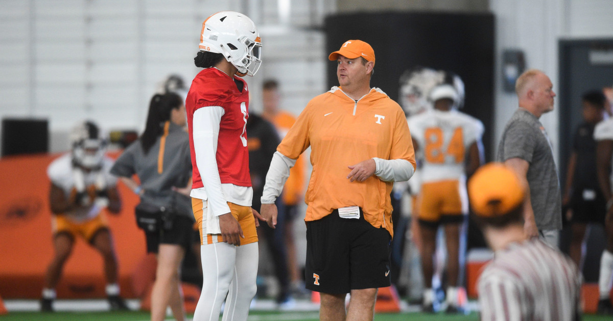 ESPN analyst makes odd comparison between Tennessee 2026 5-star commit ...