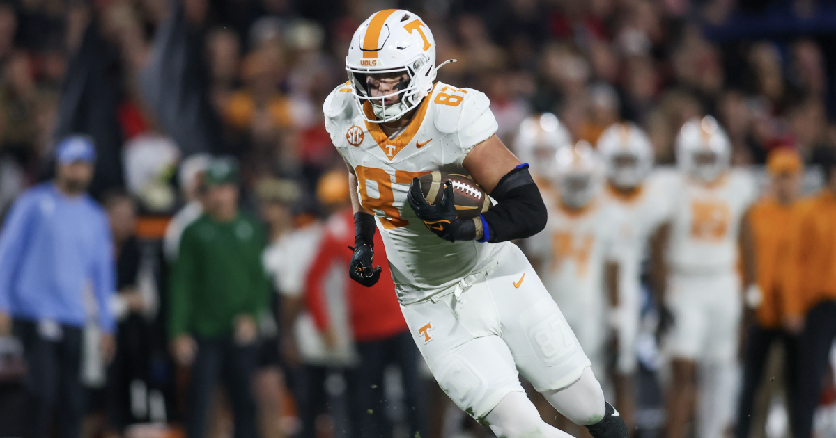 Vols players respond to questions about Vanderbilt QB Diego Pavia's ...