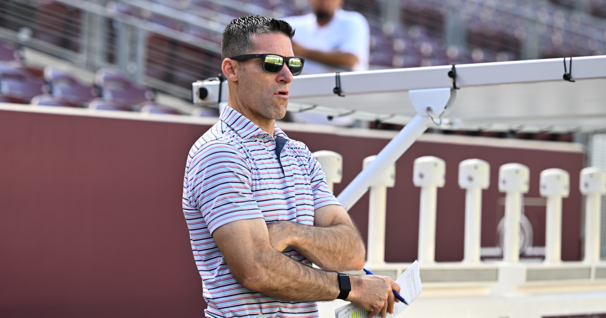 Houston Texans general manager Nick Caserio makes a move at the ...