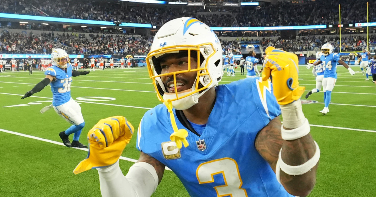 Derwin James hit with news he didn't want to hear ahead of the Los ...