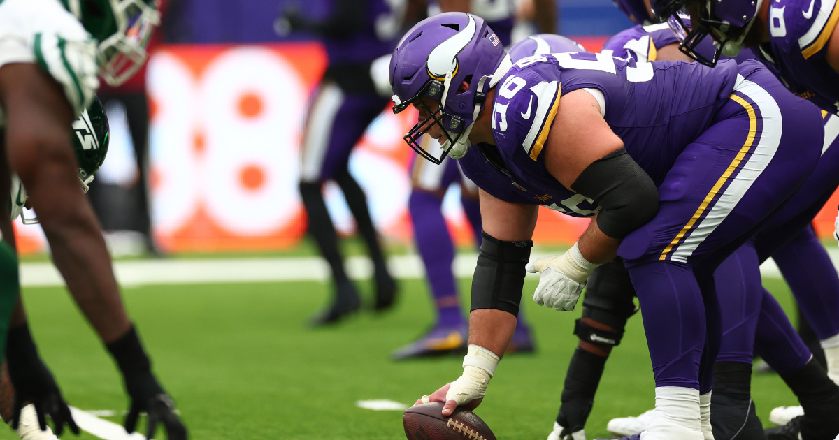 Amid Sam Darnold's success, Vikings HC Kevin O'Connell heaps praise on unsung hero behind his ...