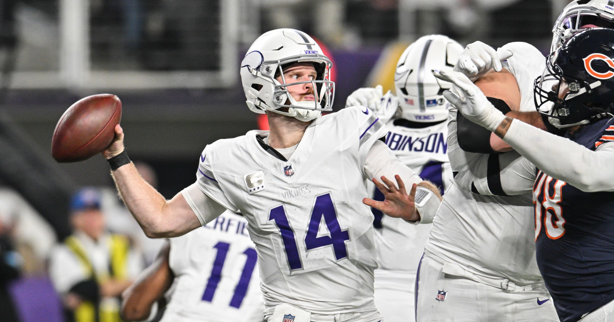 How the Vikings re-signing QB Sam Darnold would impact the salary cap ...