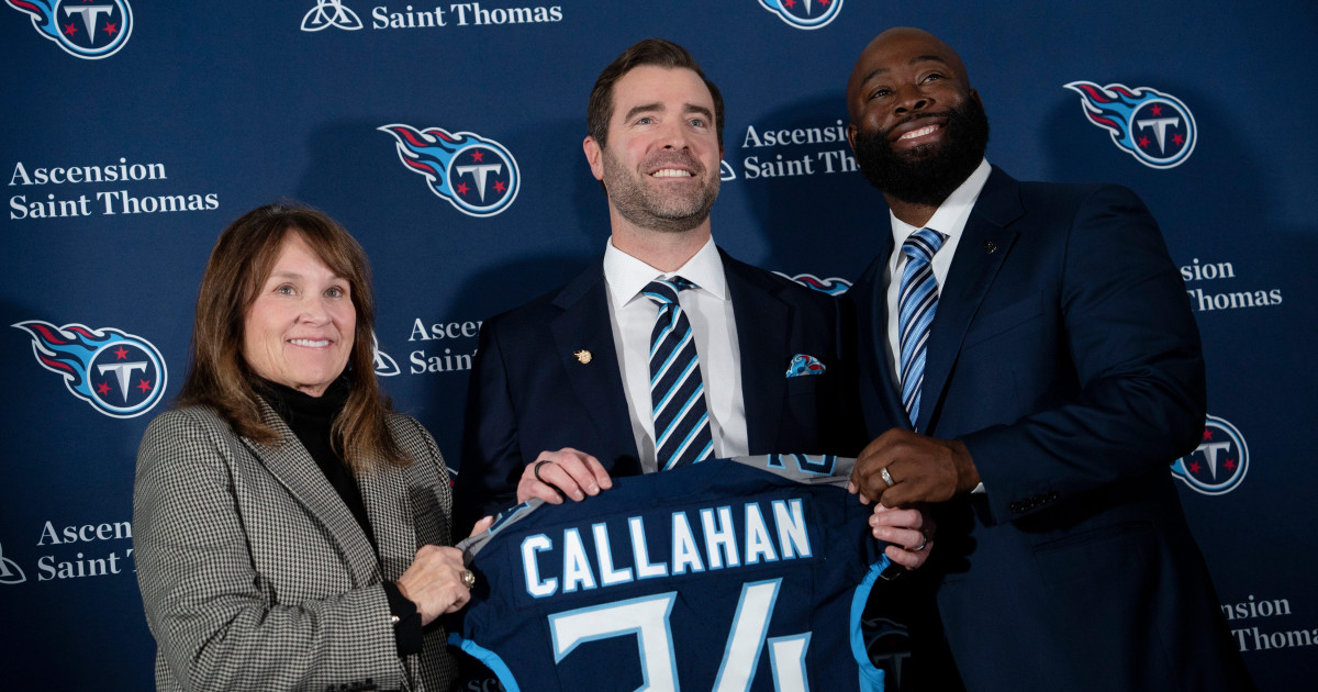 Amy Adams Strunk should clean house if Titans bottom out to create the ...