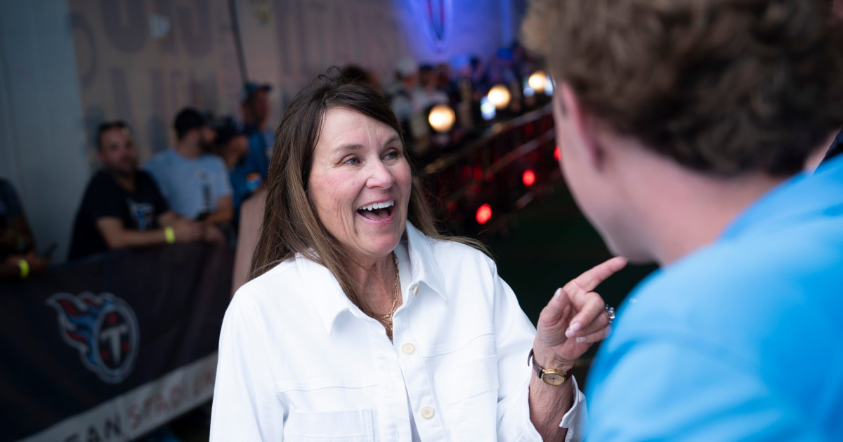 Amy Adams Strunk has a difficult decision to make as Titans earn the ...