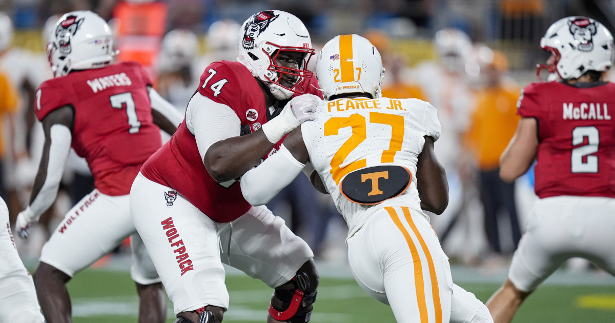 Recent mock draft projects Tennessee Vols OLB James Pearce, Jr. to land ...
