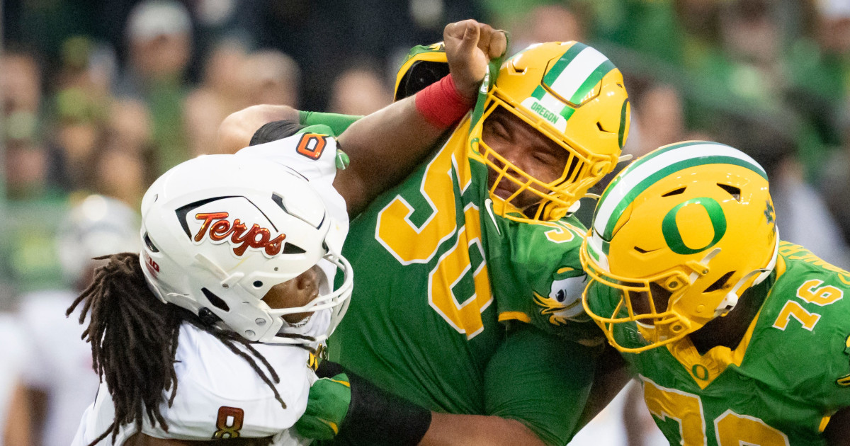 Top Oregon 5-star recruit target trying to bring another elite player ...