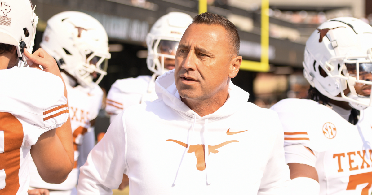 Texas makes 'extremely big' move on elite two-sport recruit as fellow ...