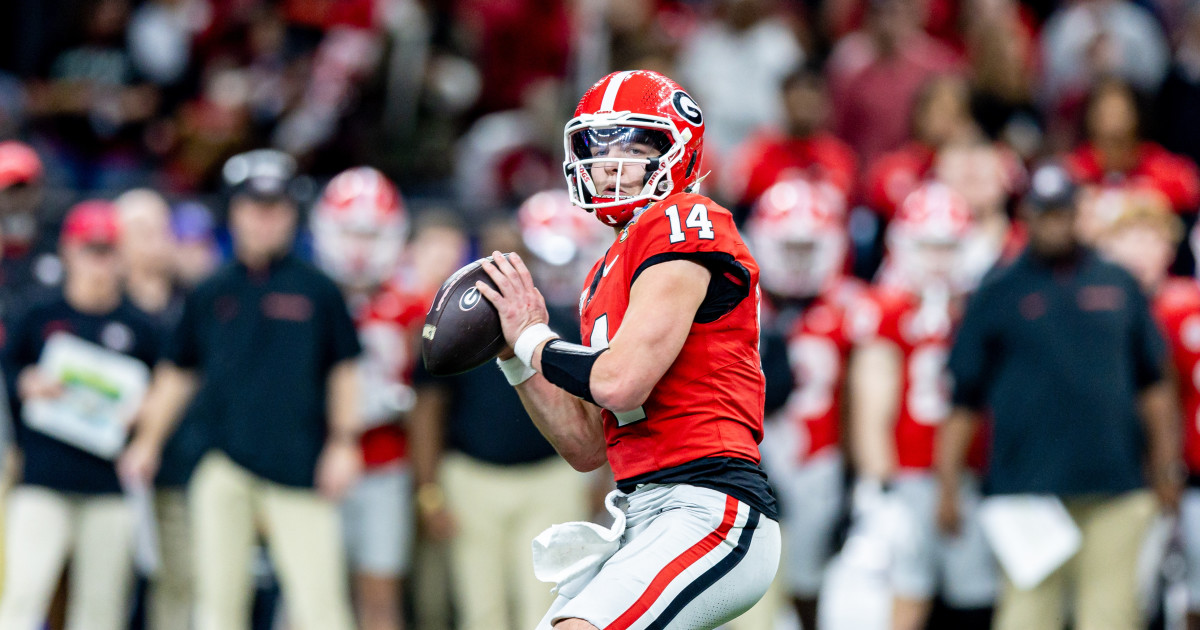 Georgia Bulldogs pushing to steal top tier quarterback recruit away ...
