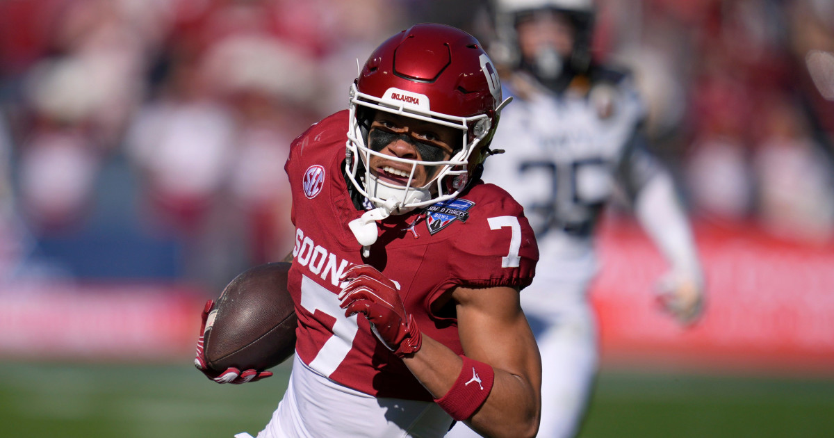 Rising offensive playmaker of the future building elite chemistry with ...