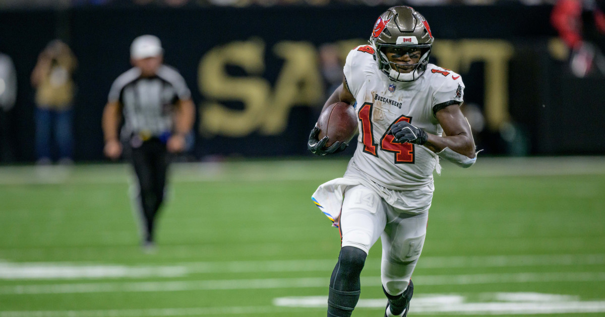 Chris Godwin's latest injury update is a step forward but the Bucs face ...