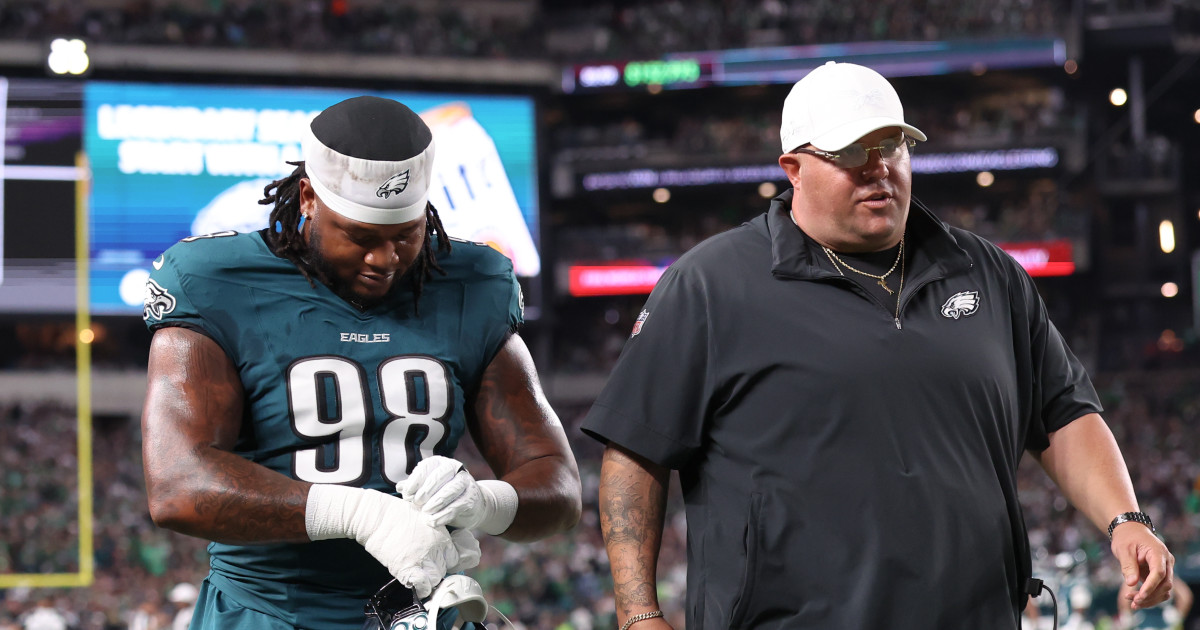 NFL punishes Jalen Carter for spitting on Dak Prescott but the Eagles ...