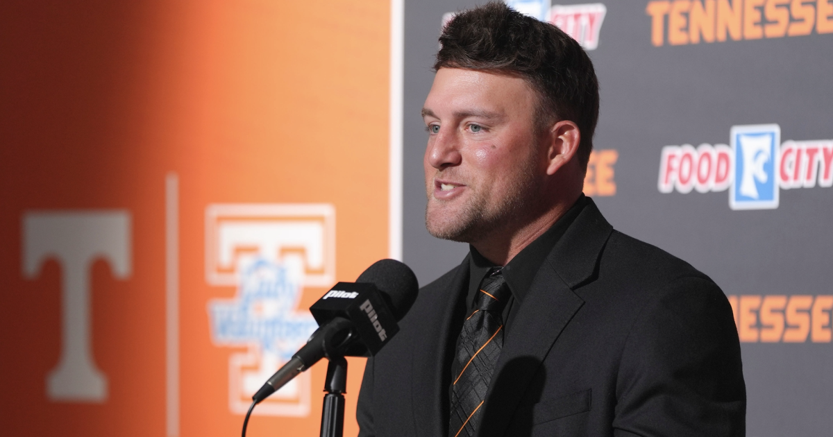 New Tennessee Vols baseball coach Josh Elander drops great Pat Summitt ...