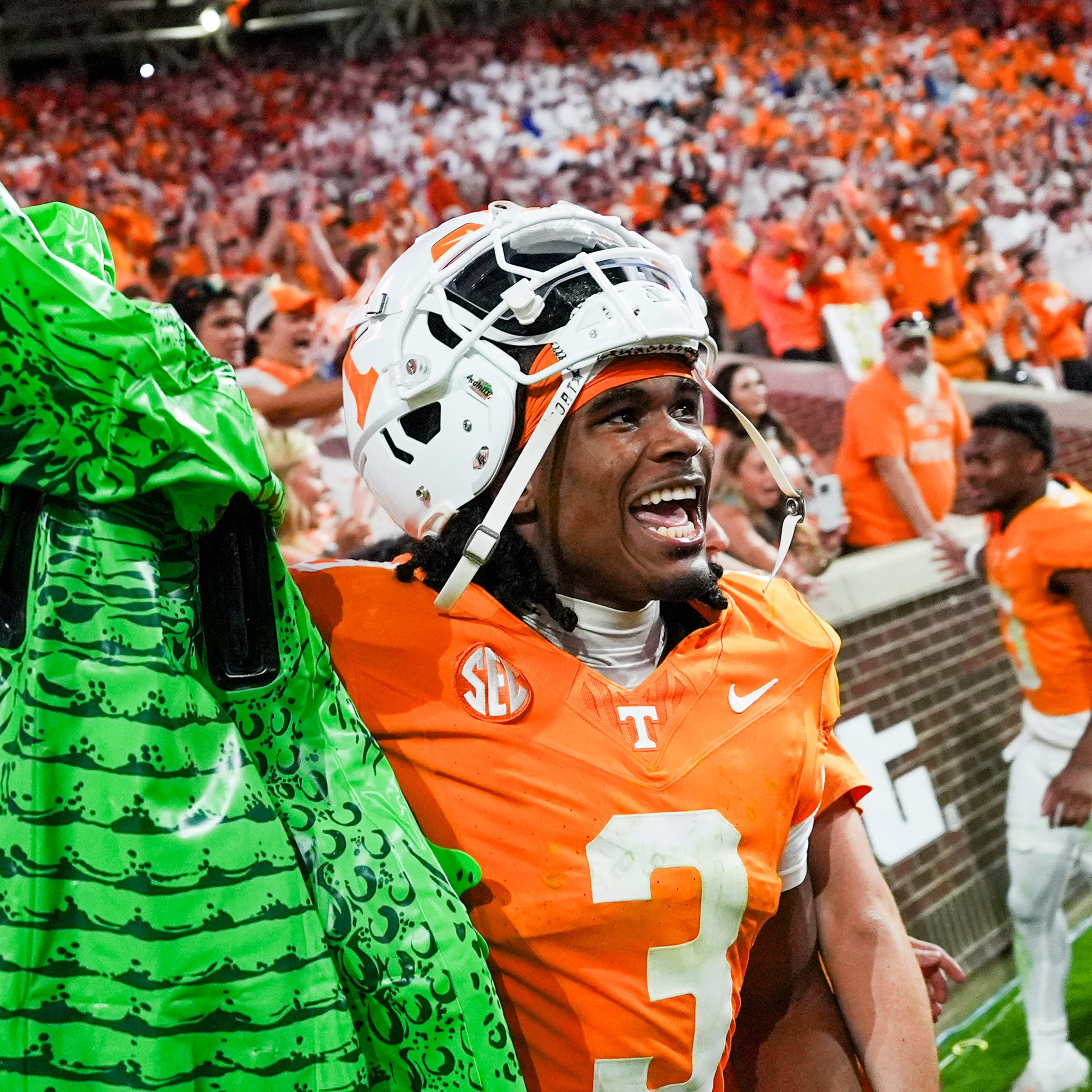 Tennessee CB Jermod McCoy projected to serve as a crucial first step in ...