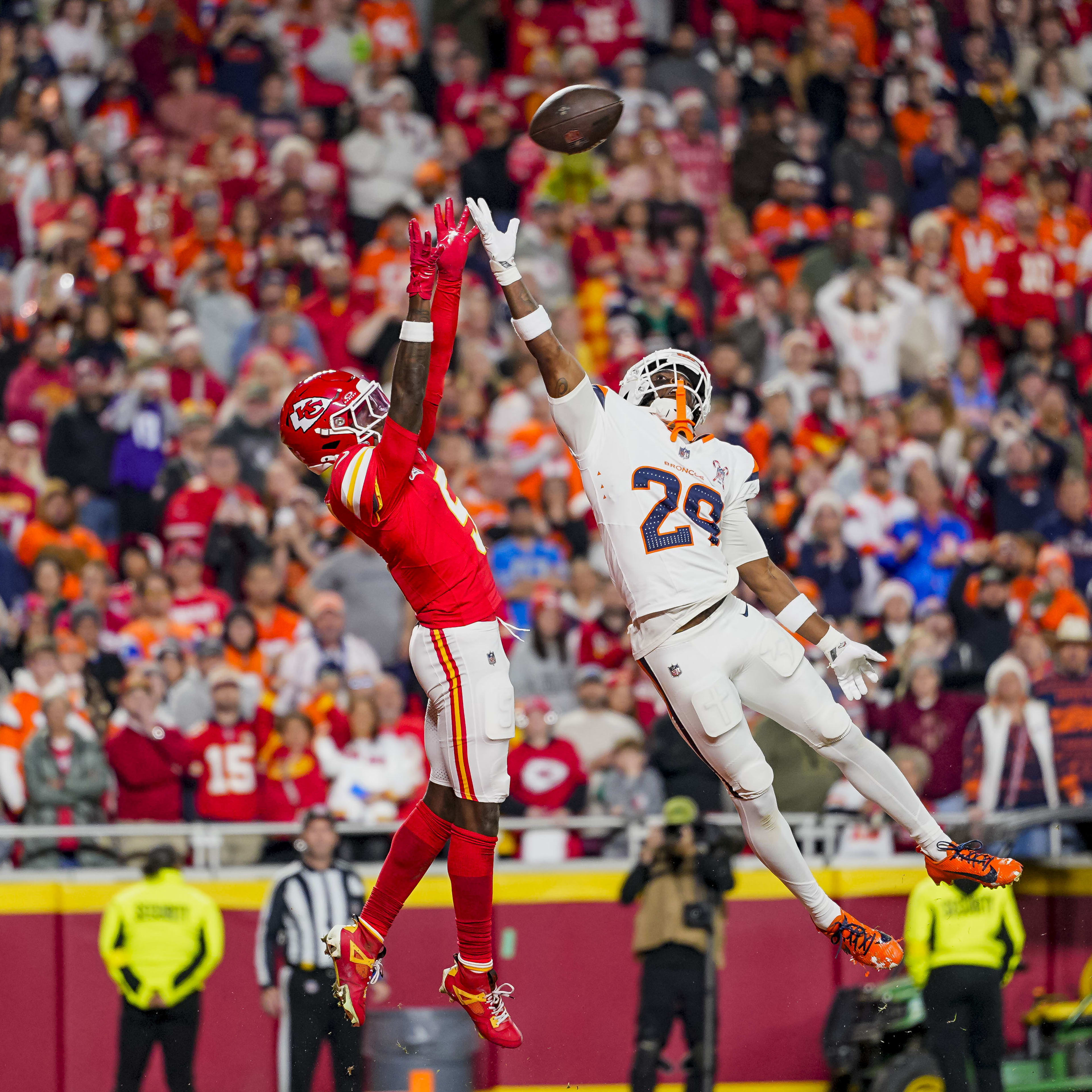 Rashan Gary's strong words after Micah Parsons' injury backfire fast ...