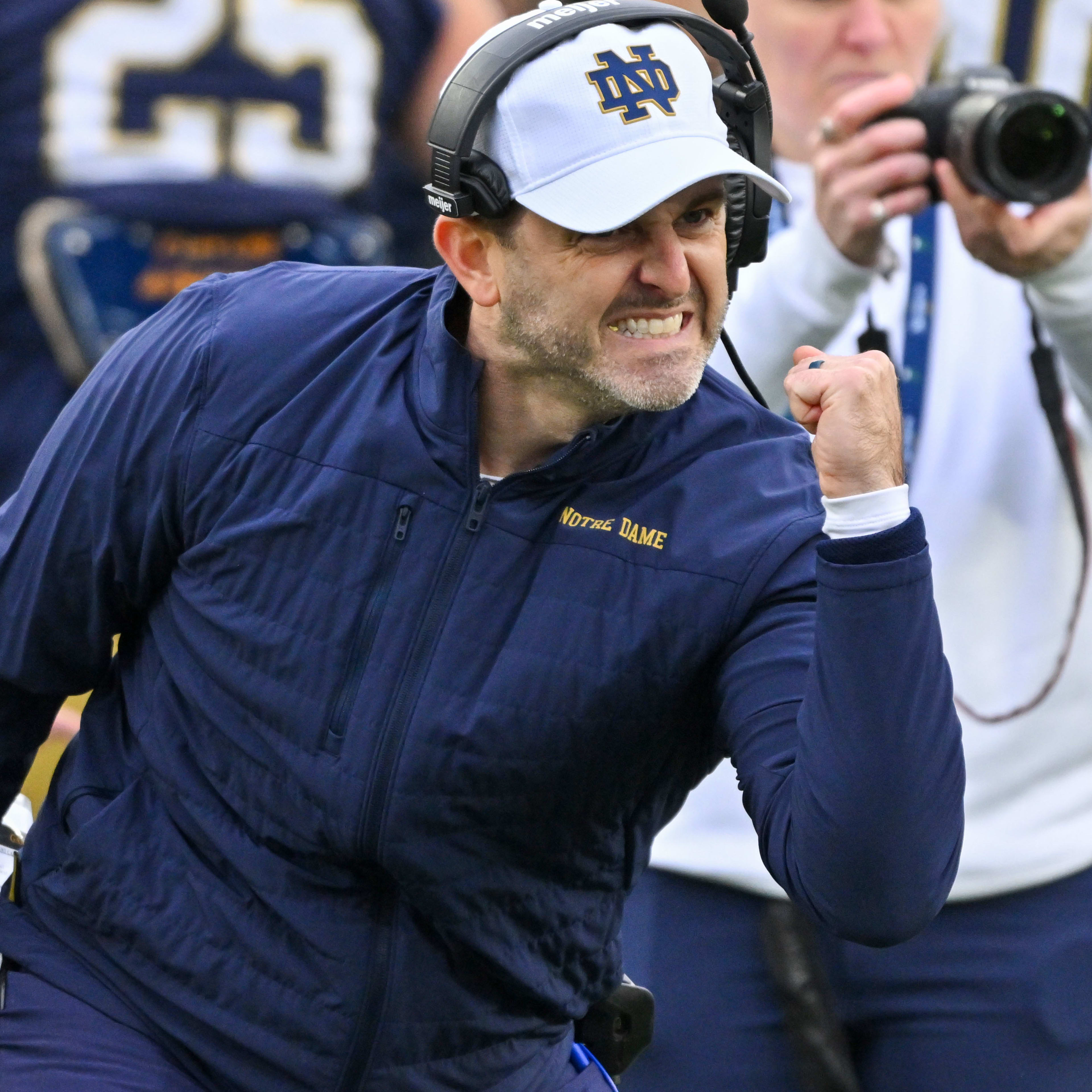 Notre Dame makes a late addition to the 2026 recruiting class, gives a ...