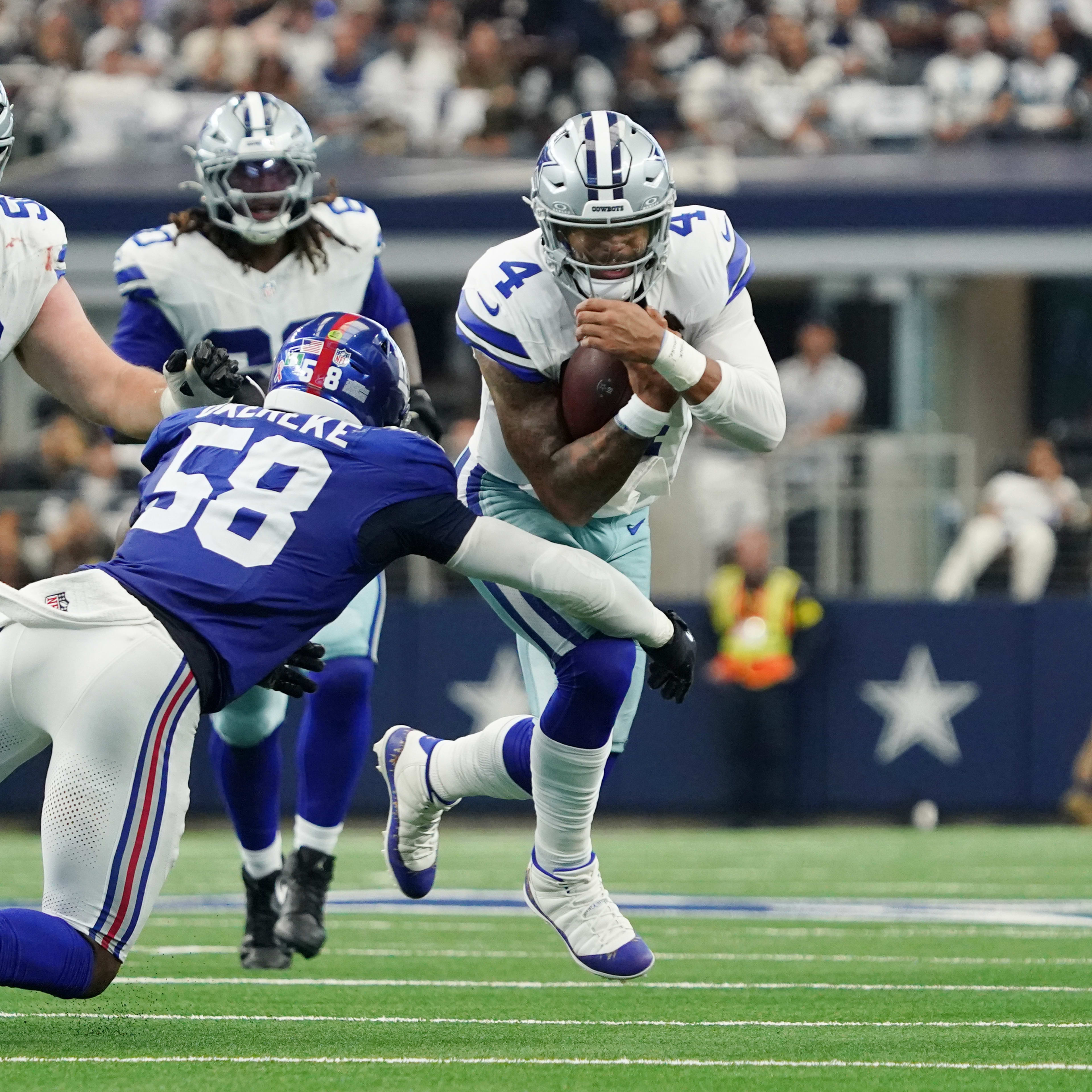 Ben Johnson and Caleb Williams prove the Bears can hang in a ...