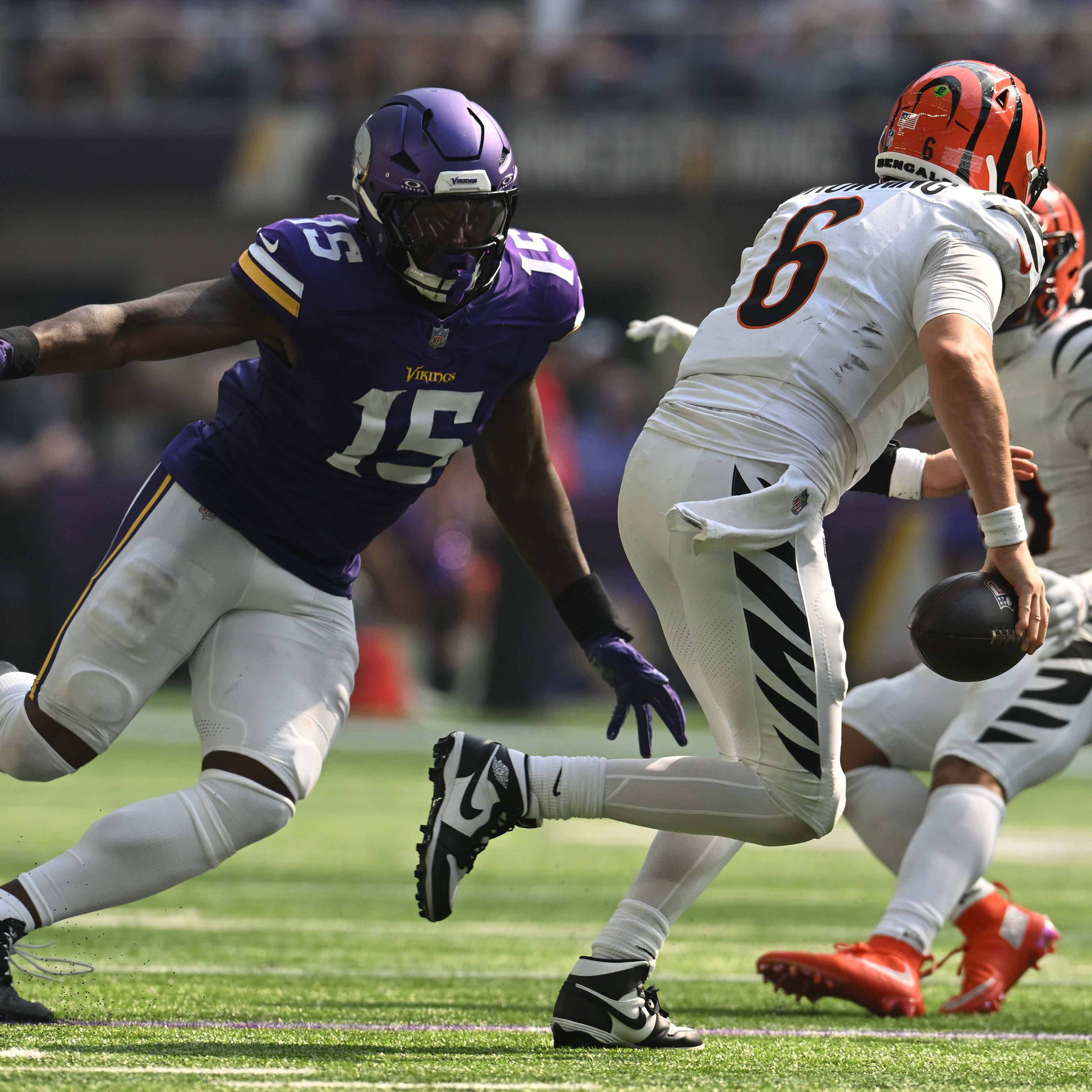 Vikings lose another rising star for multiple weeks due to injury, and ...