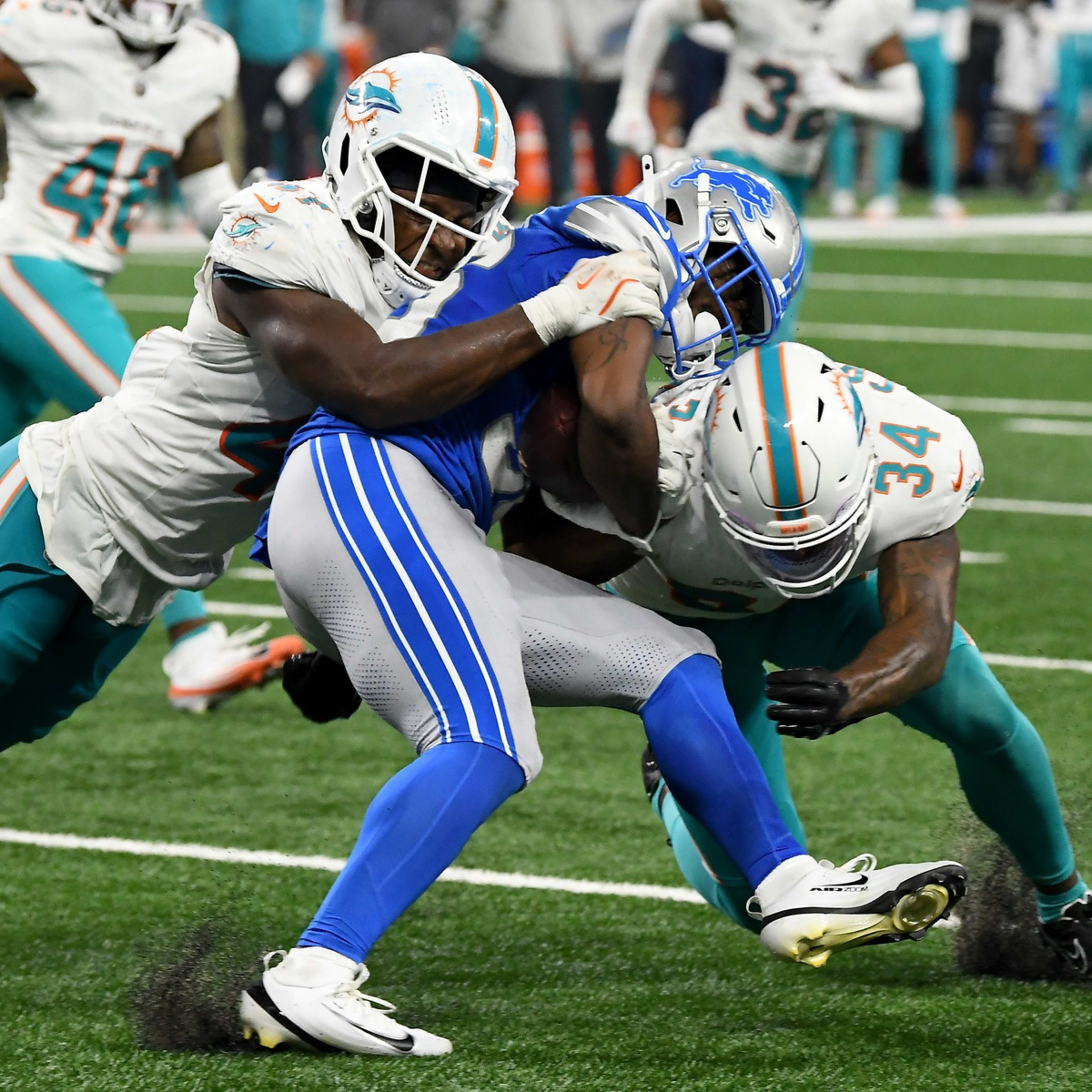 Mike McDaniel makes a strong statement on the record regarding swirling ...