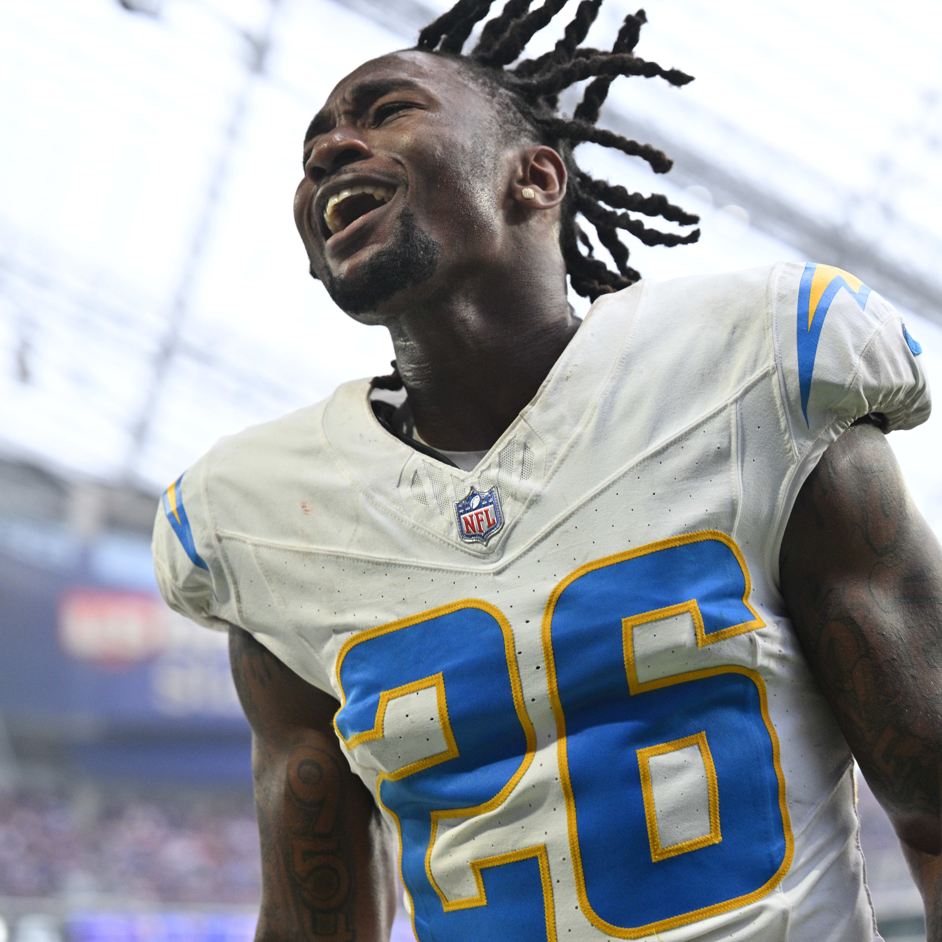 Bears did Caleb Williams no favors in Week 10, yet he still managed to ...