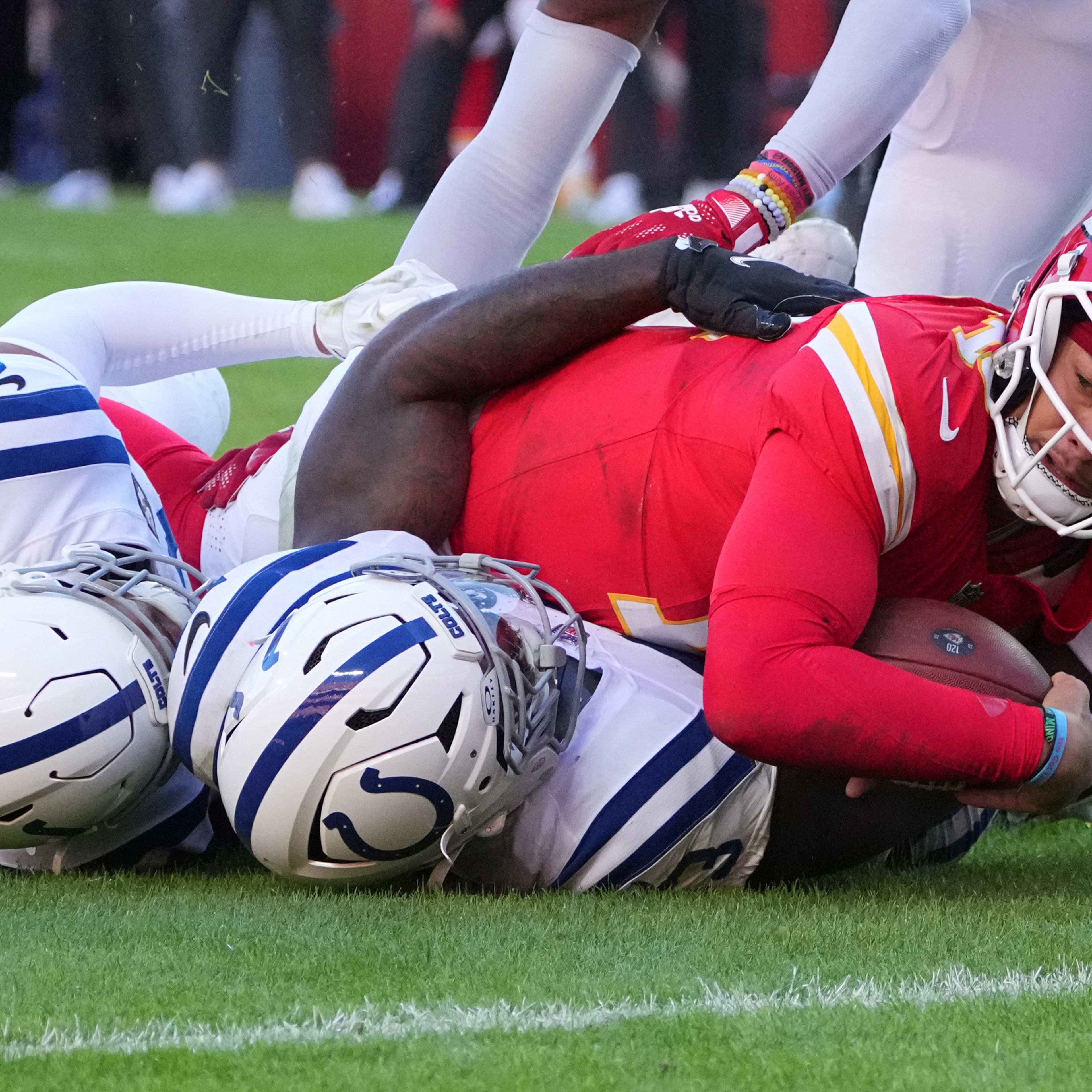 Chiefs' first injury report for Week 13 Thanksgiving game vs. Cowboys includes a few surprises ...