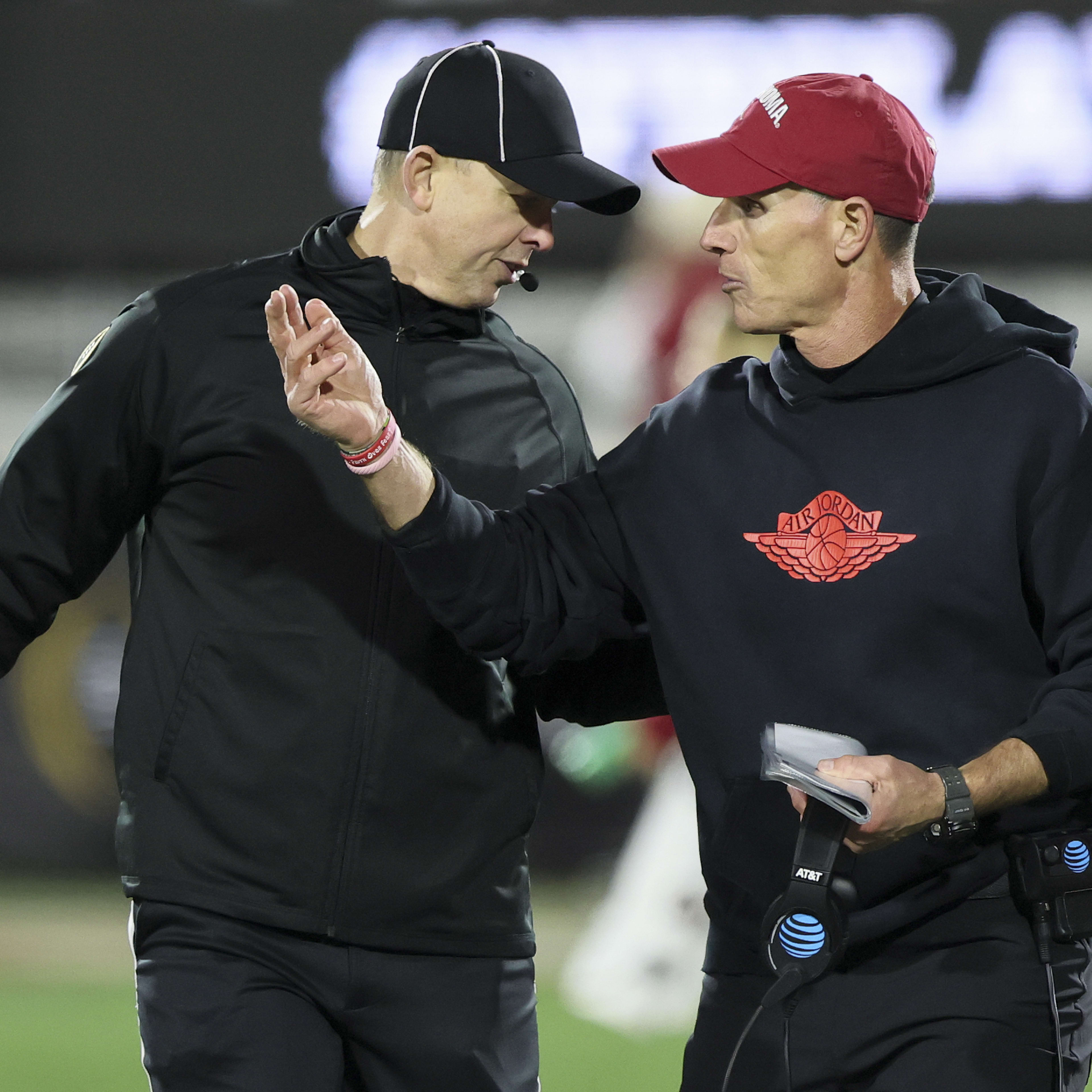 2025 NFL Three-Round Mock Draft: Mason Graham slips, Malaki Starks ...