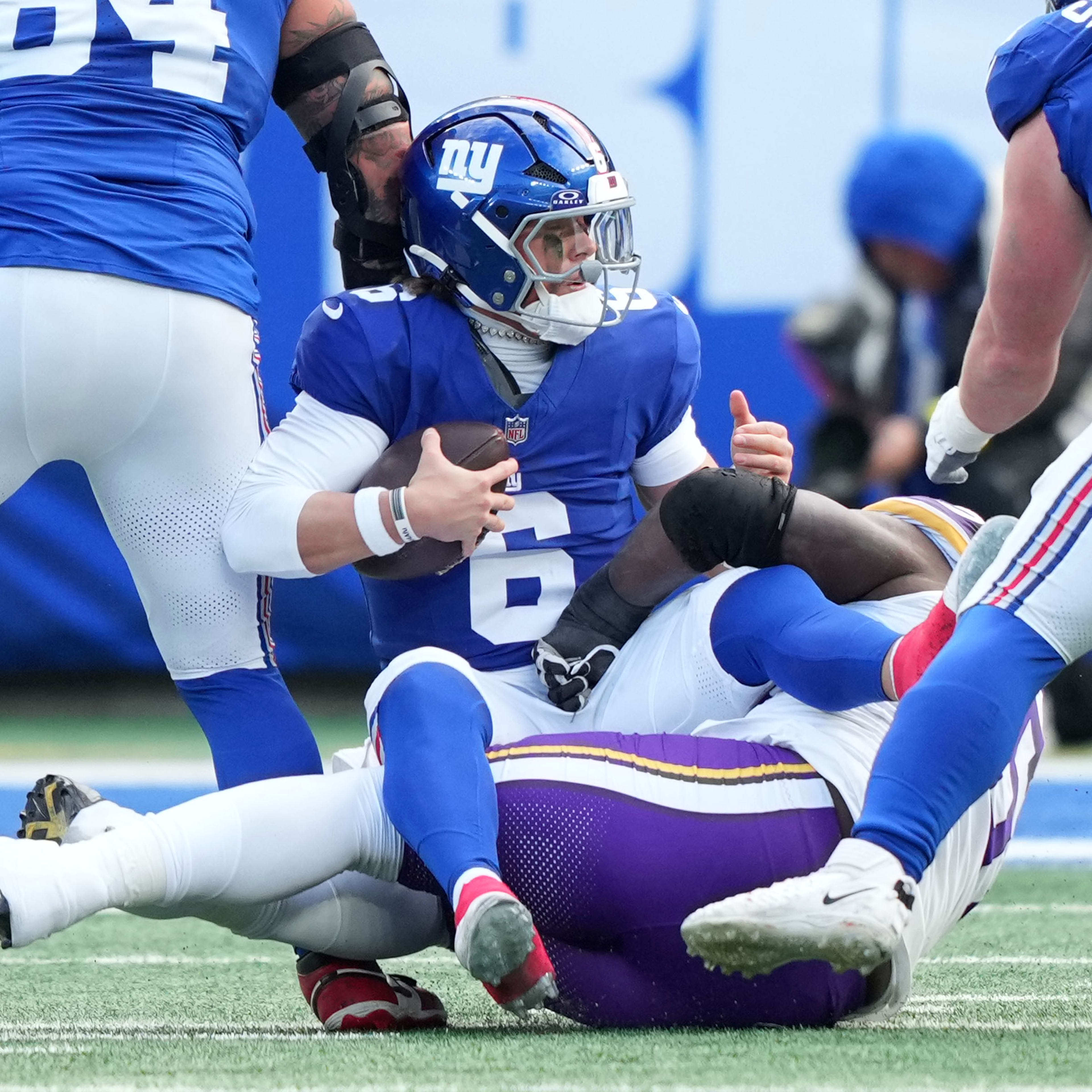 Jordan Love has a scary moment at the worst possible time as the ...