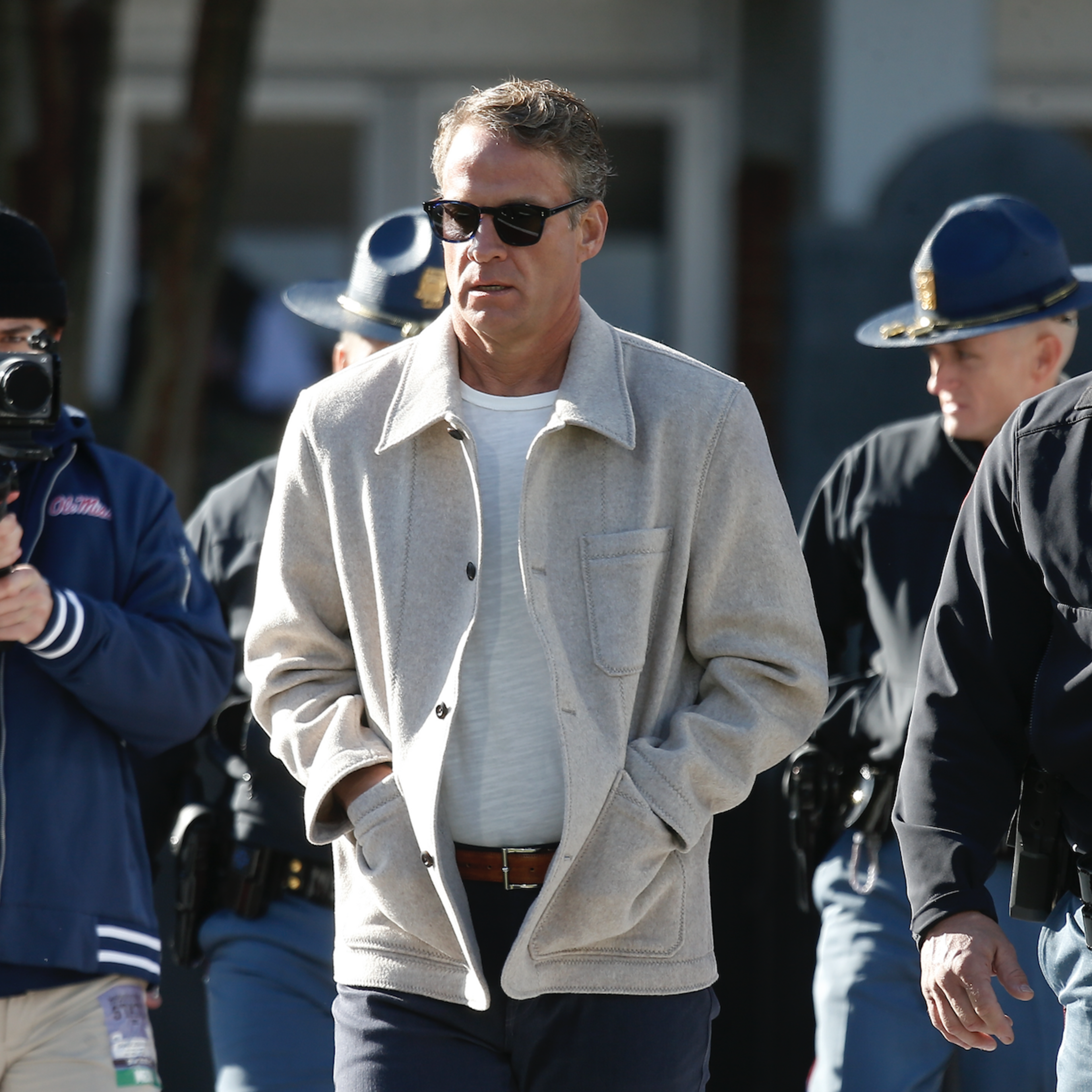 DJ Moore continues to battle through adversity and now is shining on ...