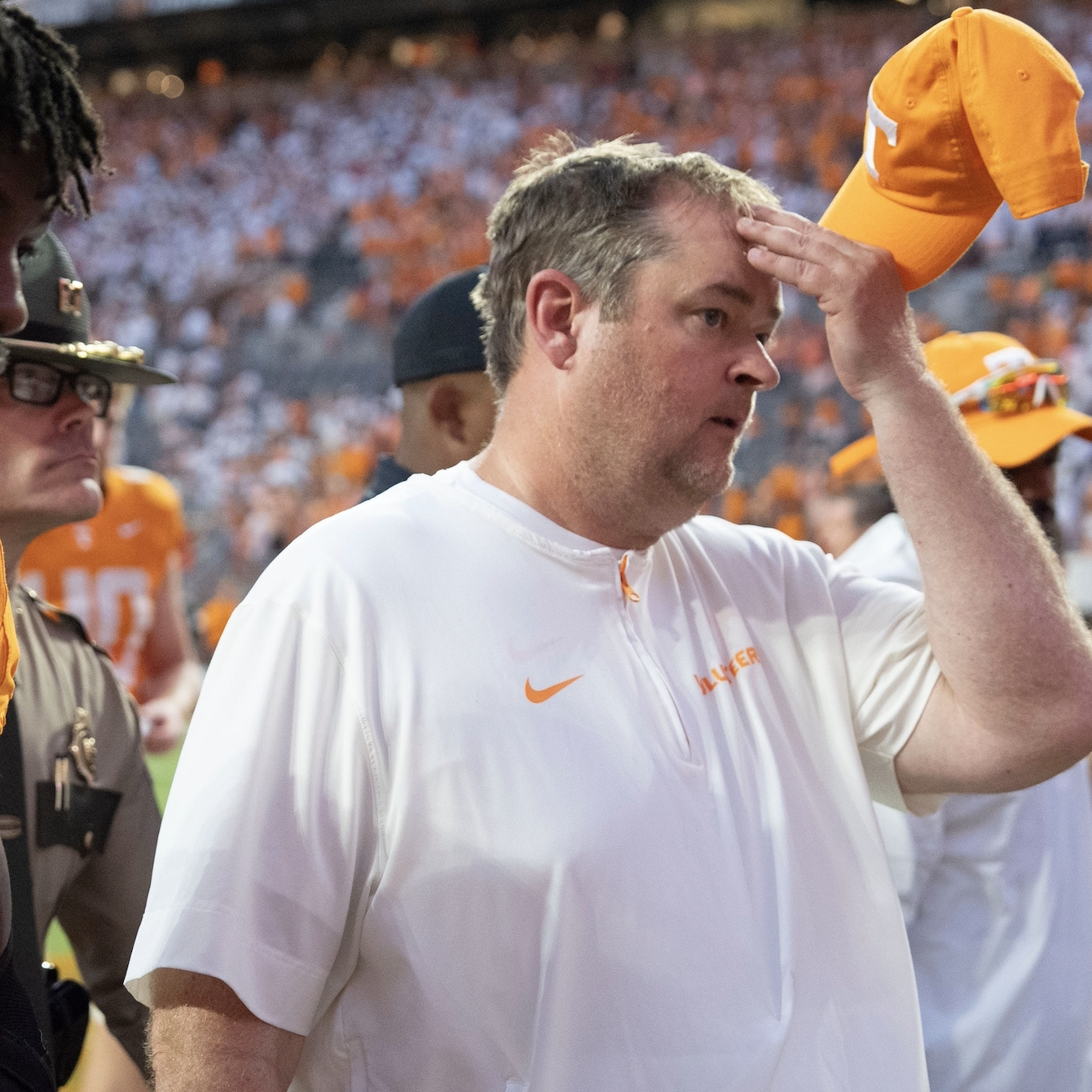 Latest intel on transfer quarterback that would be a dream fit for ...