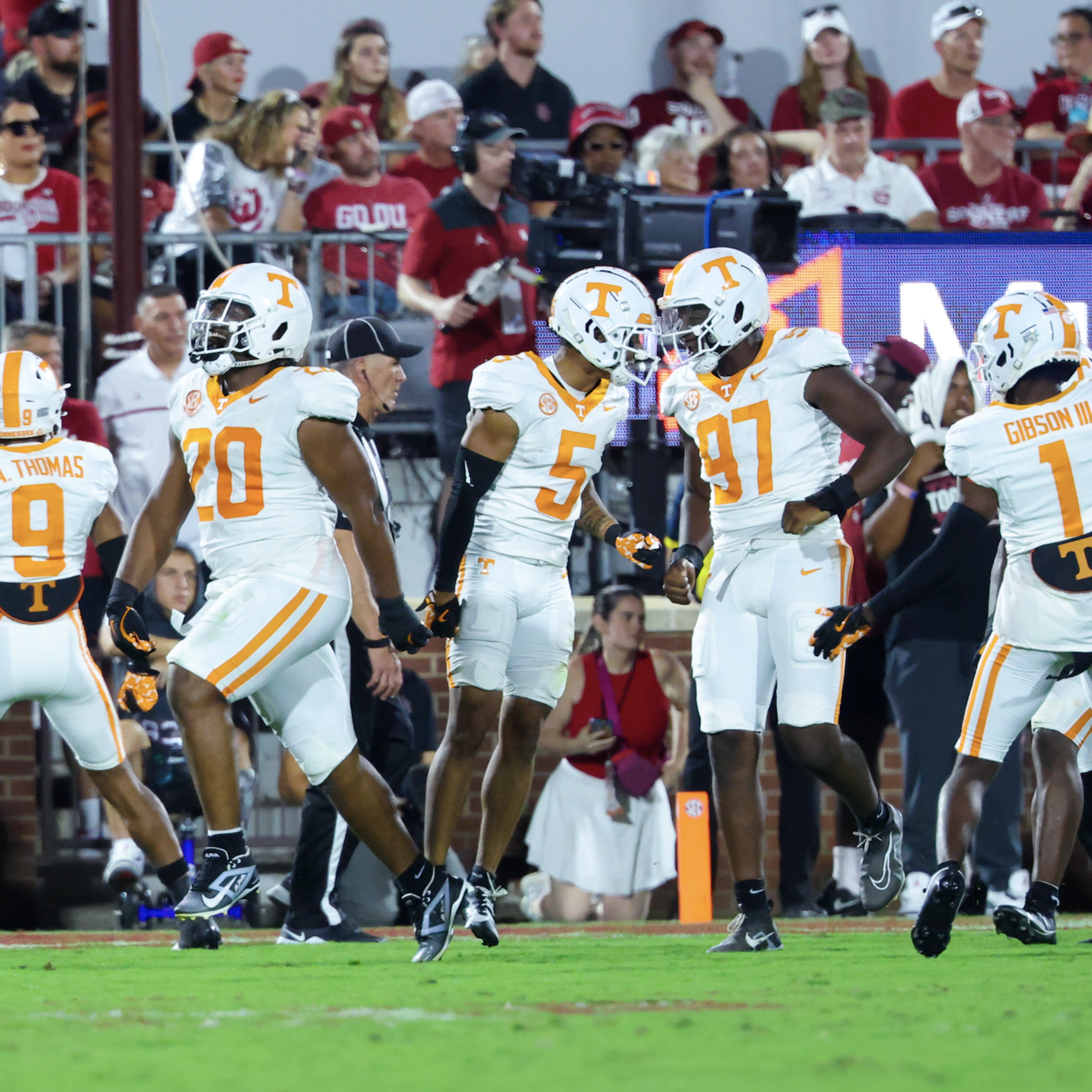 Los Angeles Rams load up with support for Matthew Stafford, and replace ...