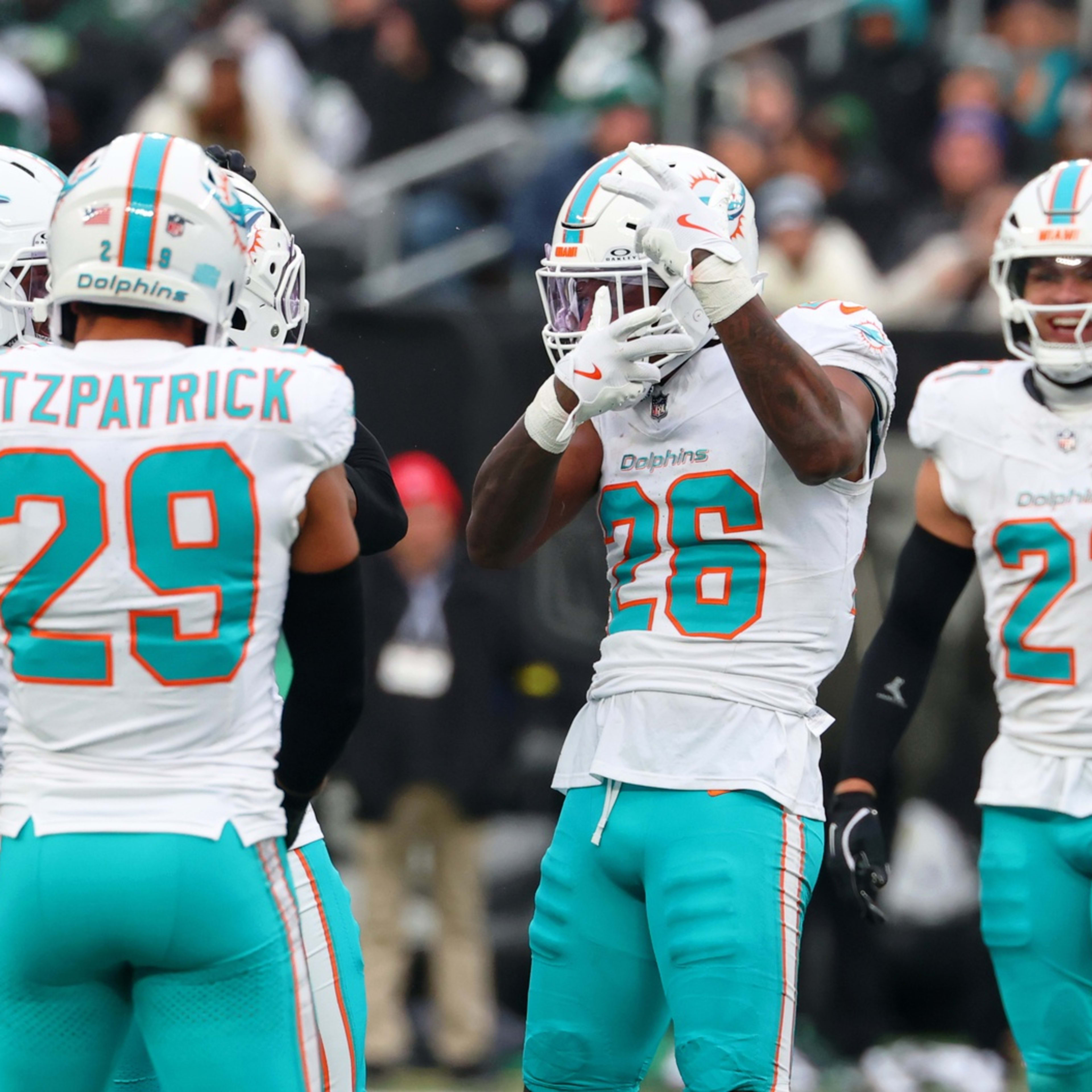 Dolphins assistant admits a critical flaw with this year's team that ...