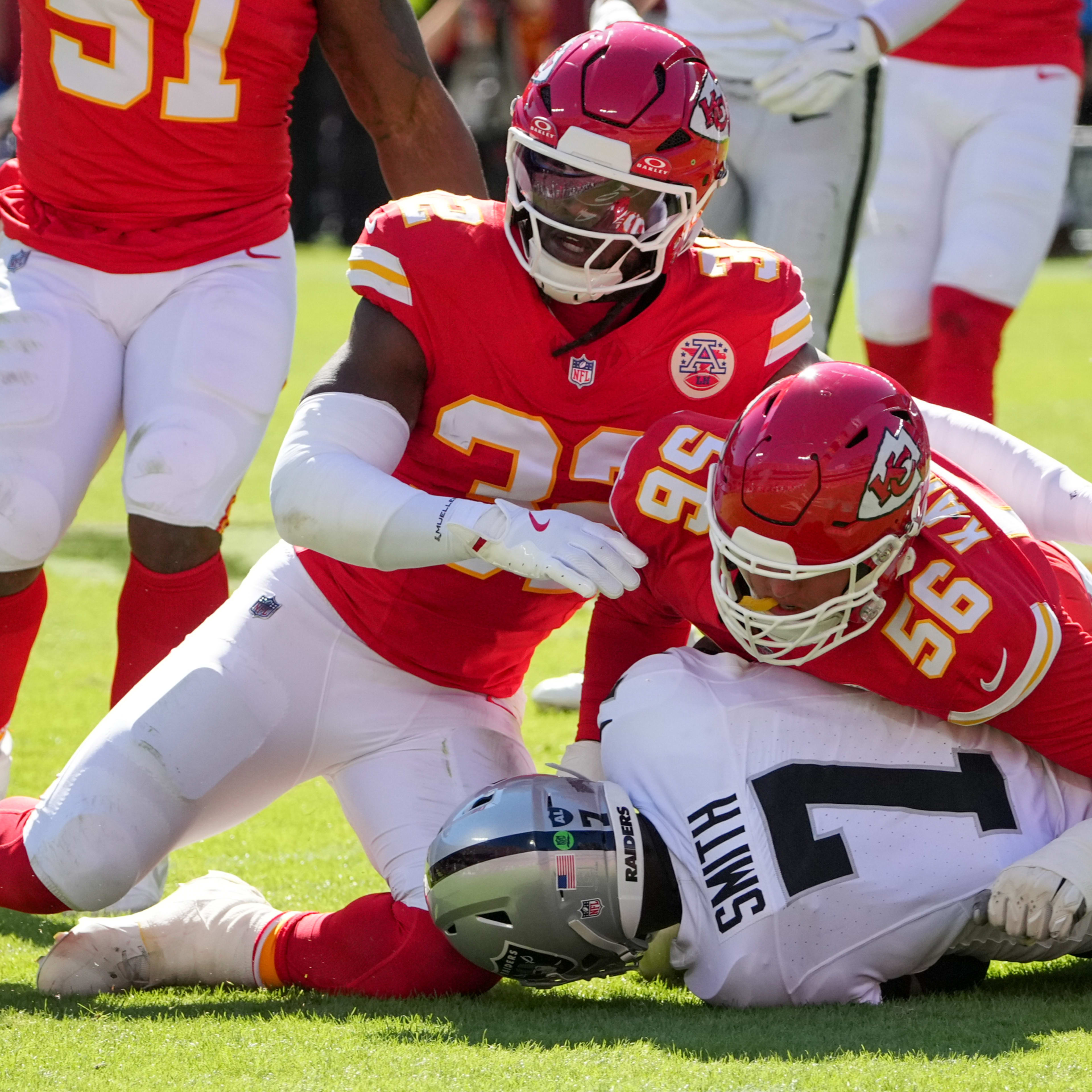 Notre Dame football sends crazy, unprecedented message to CFP committee ...