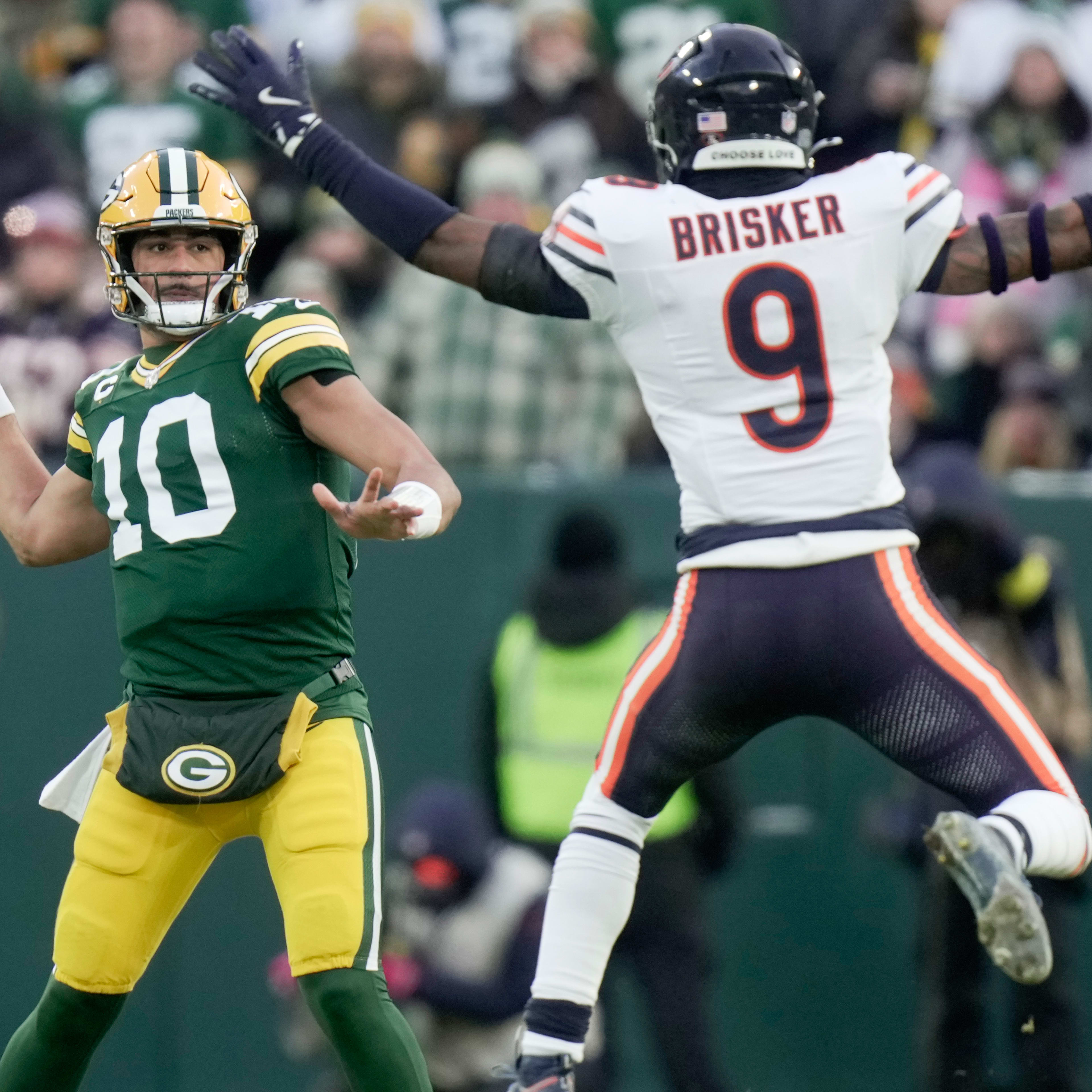 Power-4 quarterback with connections to Tennessee enters NCAA transfer ...