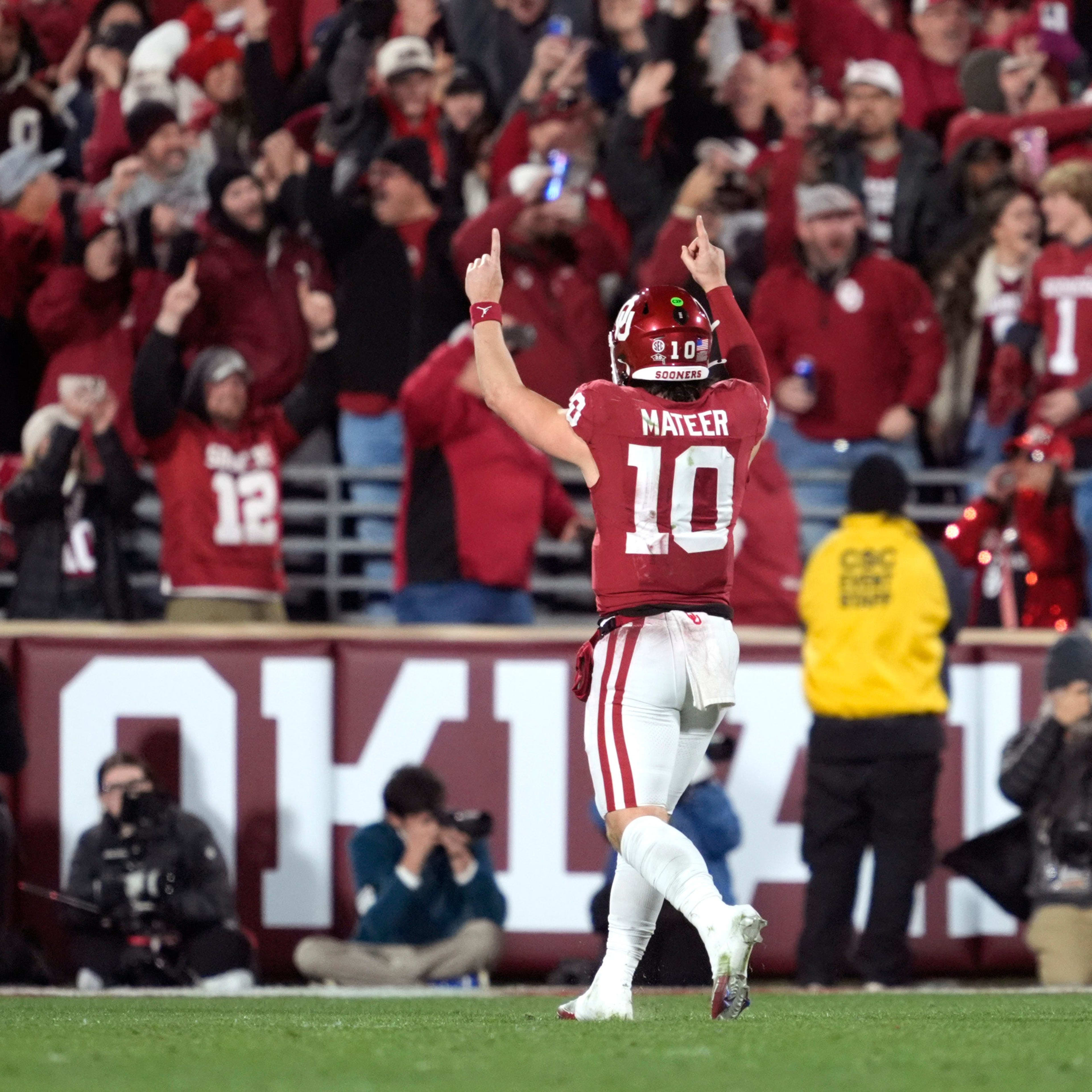 The Michigan Wolverines have the inside track to land elite defensive ...