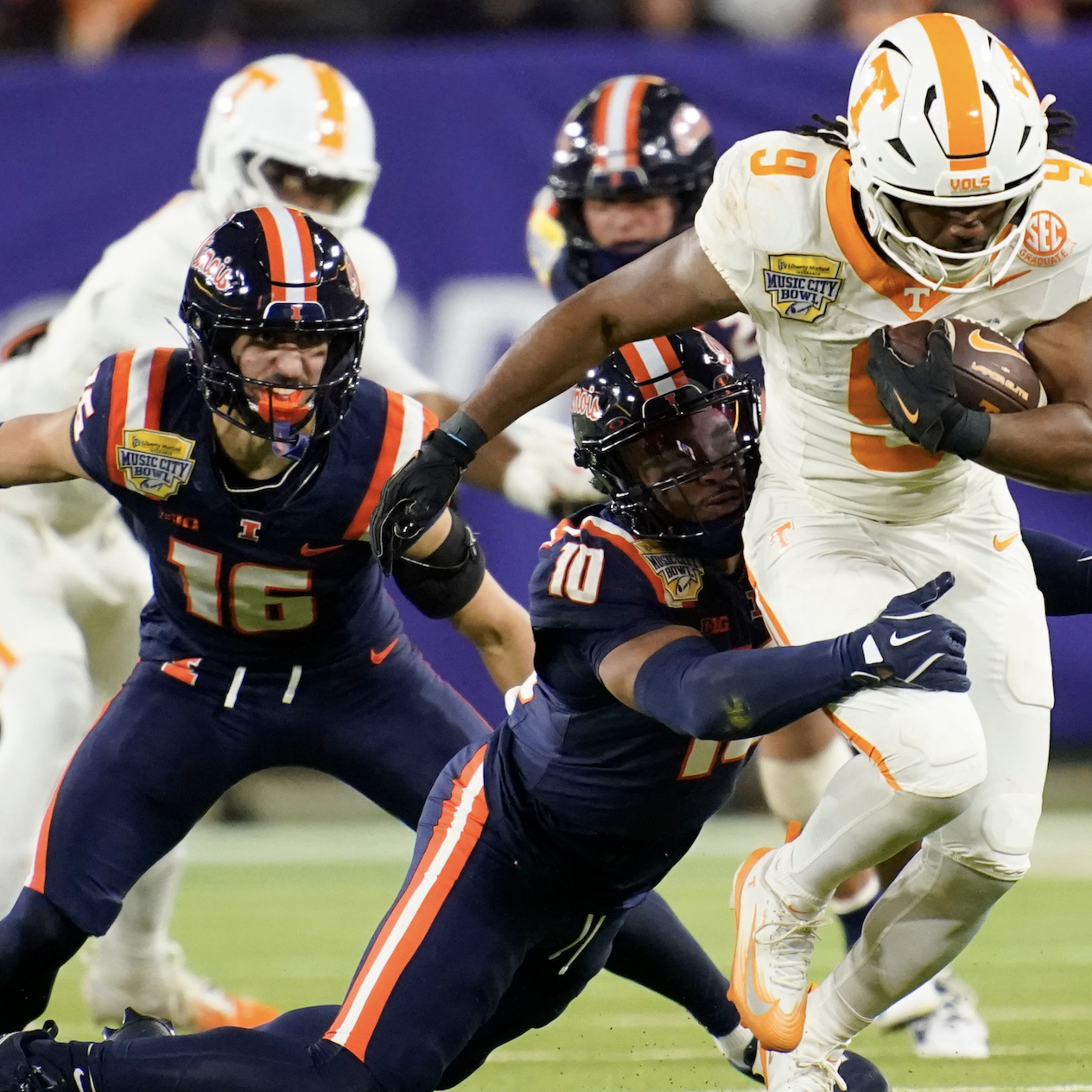 Colts benching Philip Rivers has multiple consequences that seem unfair ...