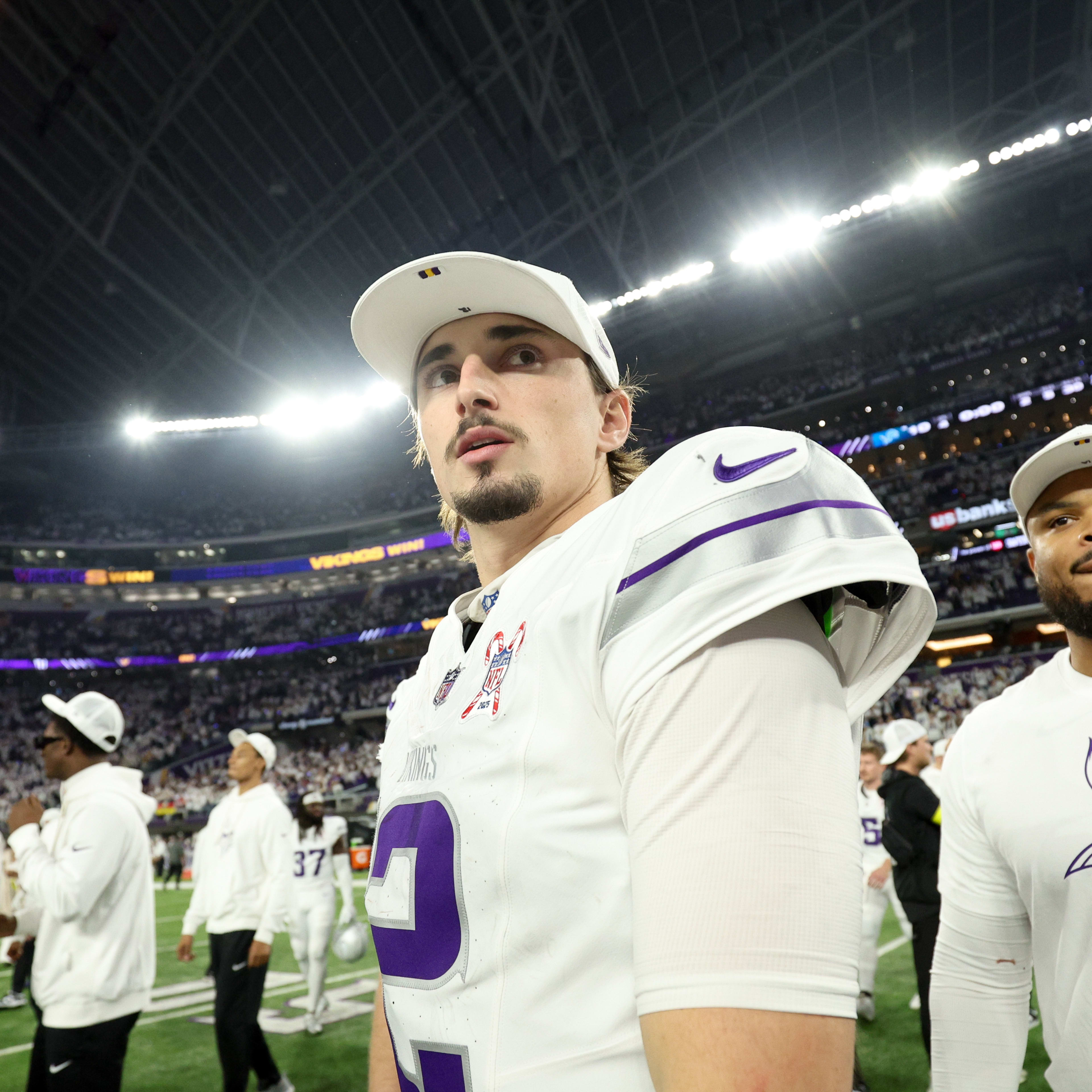 Dallas Cowboys' latest roster move blurs the future of former first ...