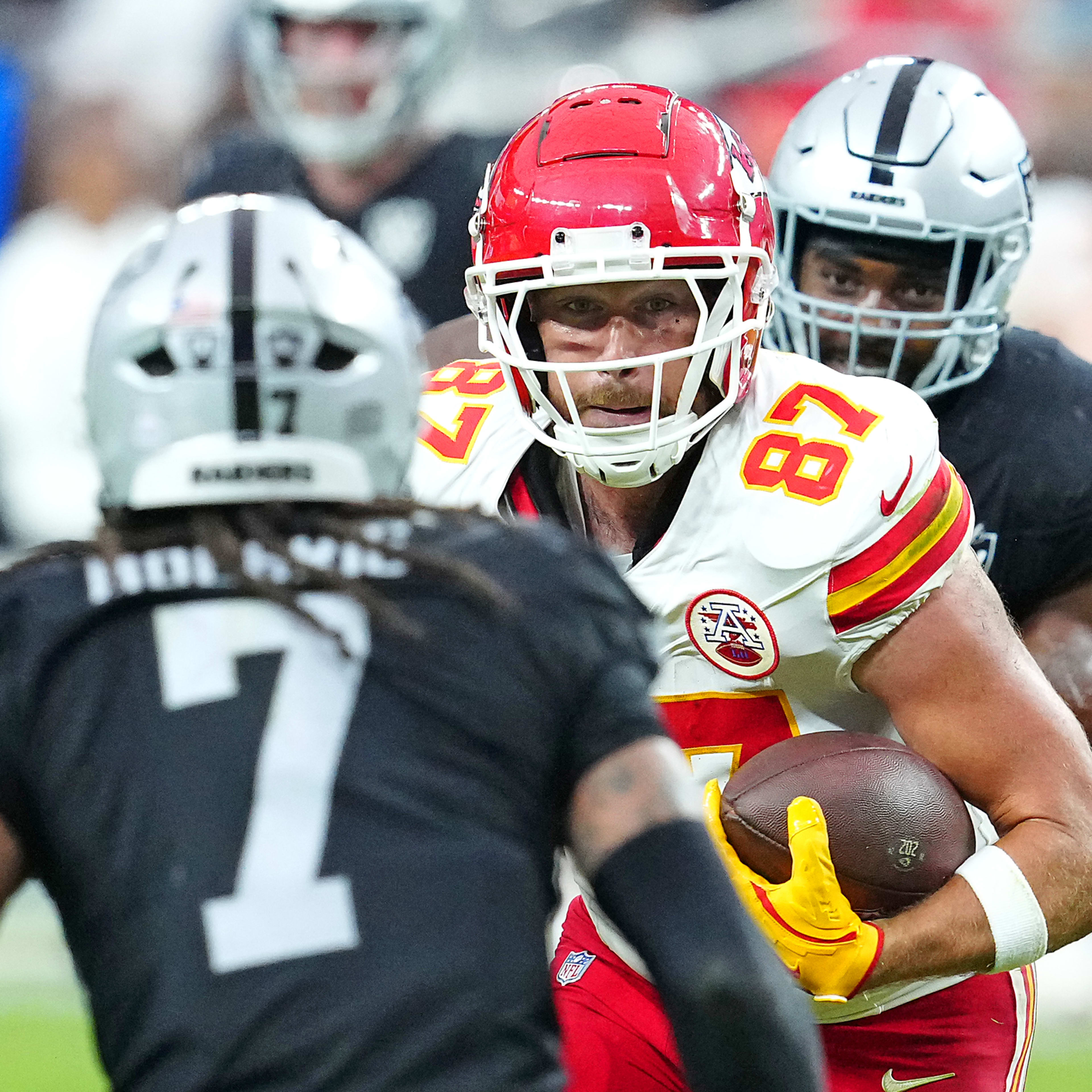 Defensive player at position of need with connection to new Vols ...