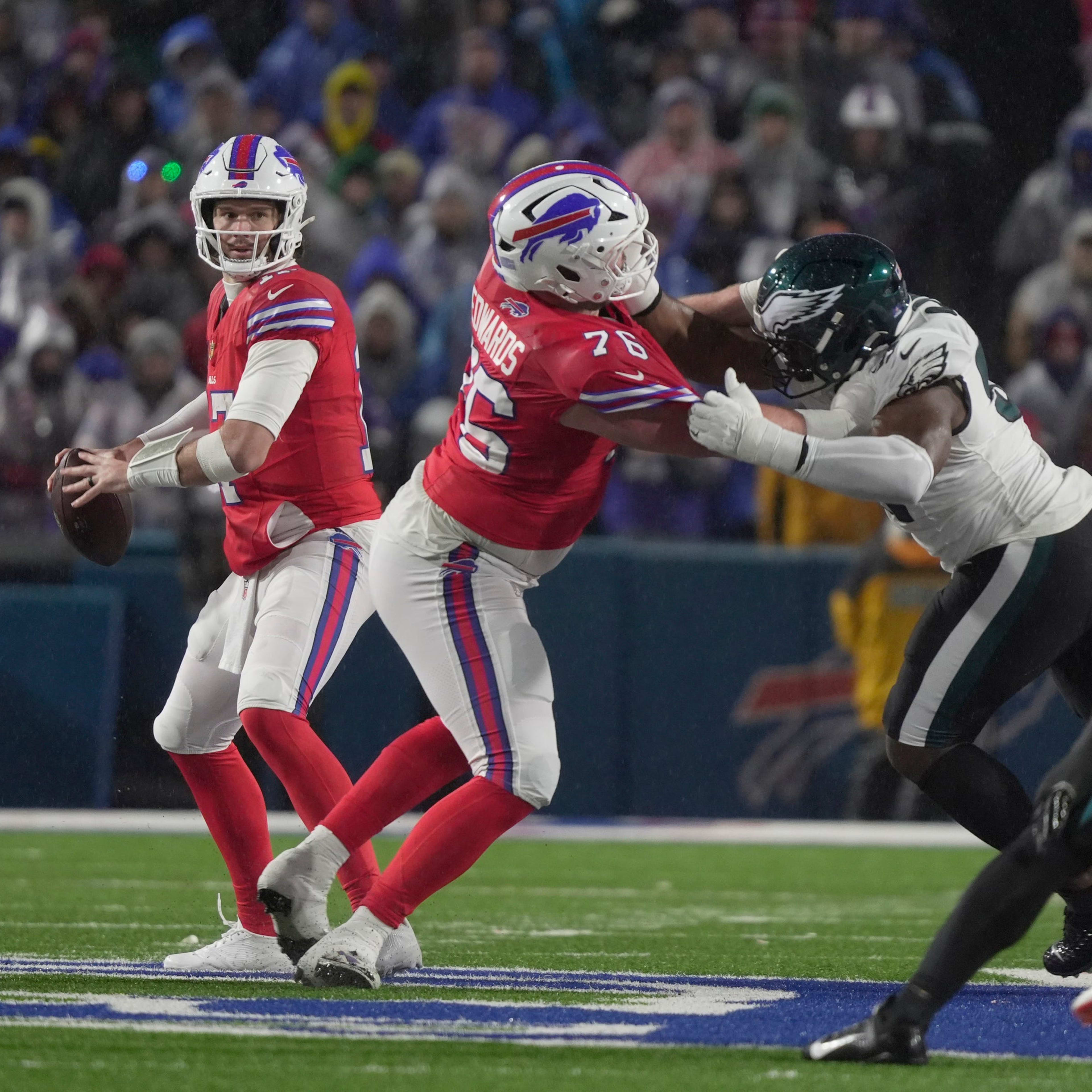 Raiders' front office could be on track to make a common mistake that ...